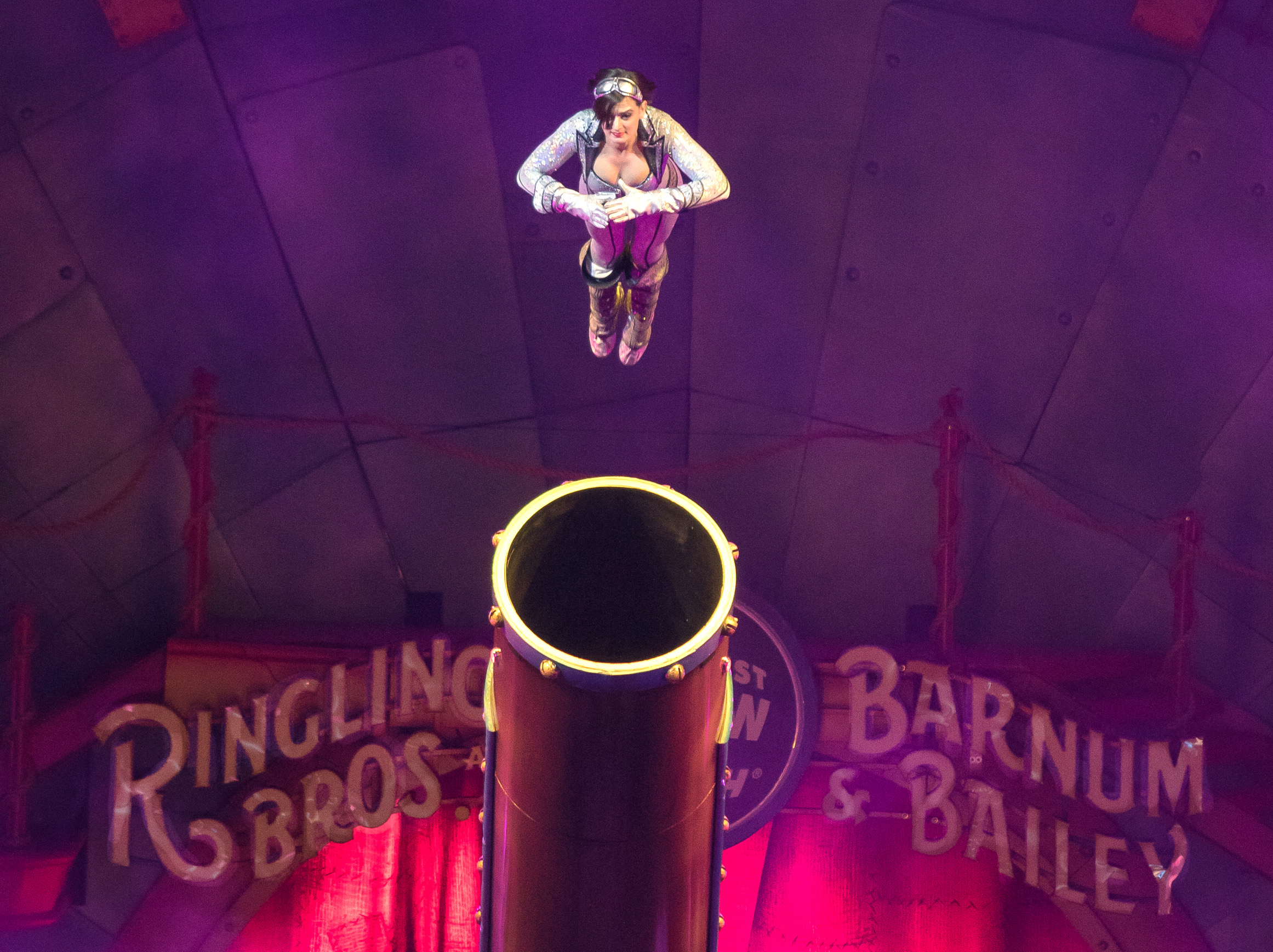 Ms. Big Shot: Human cannonball Gemma Kirby makes flying cool - WTOP News