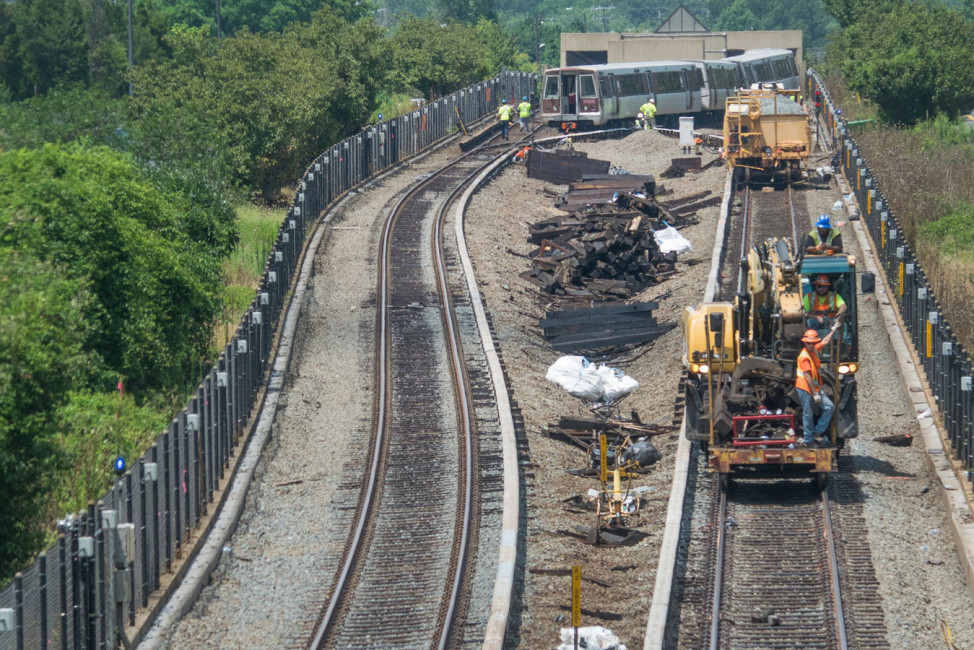 Here’s how Metro says it protects riders from falling debris | WTOP
