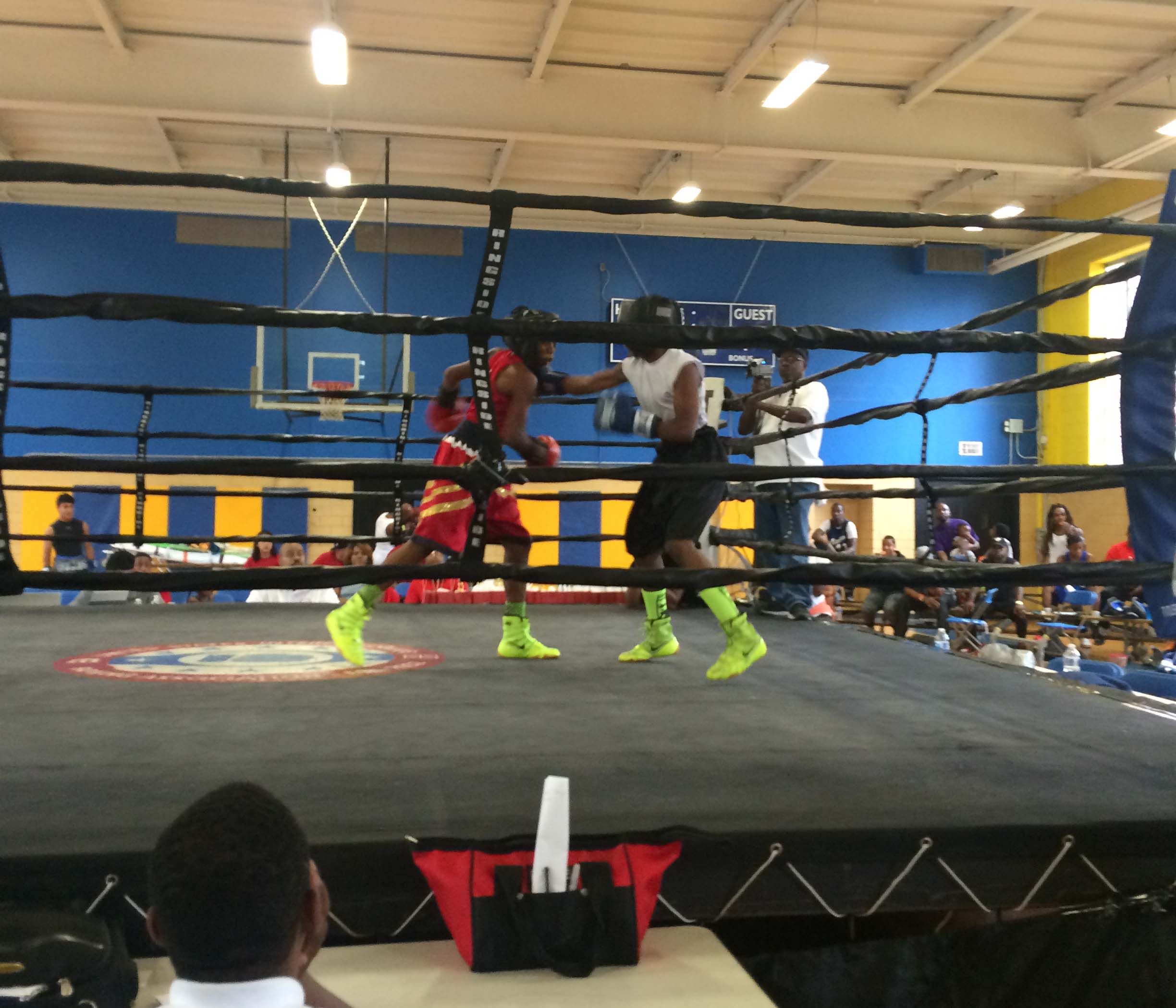 Md. boxer continues family tradition, coaches young boxers - WTOP News