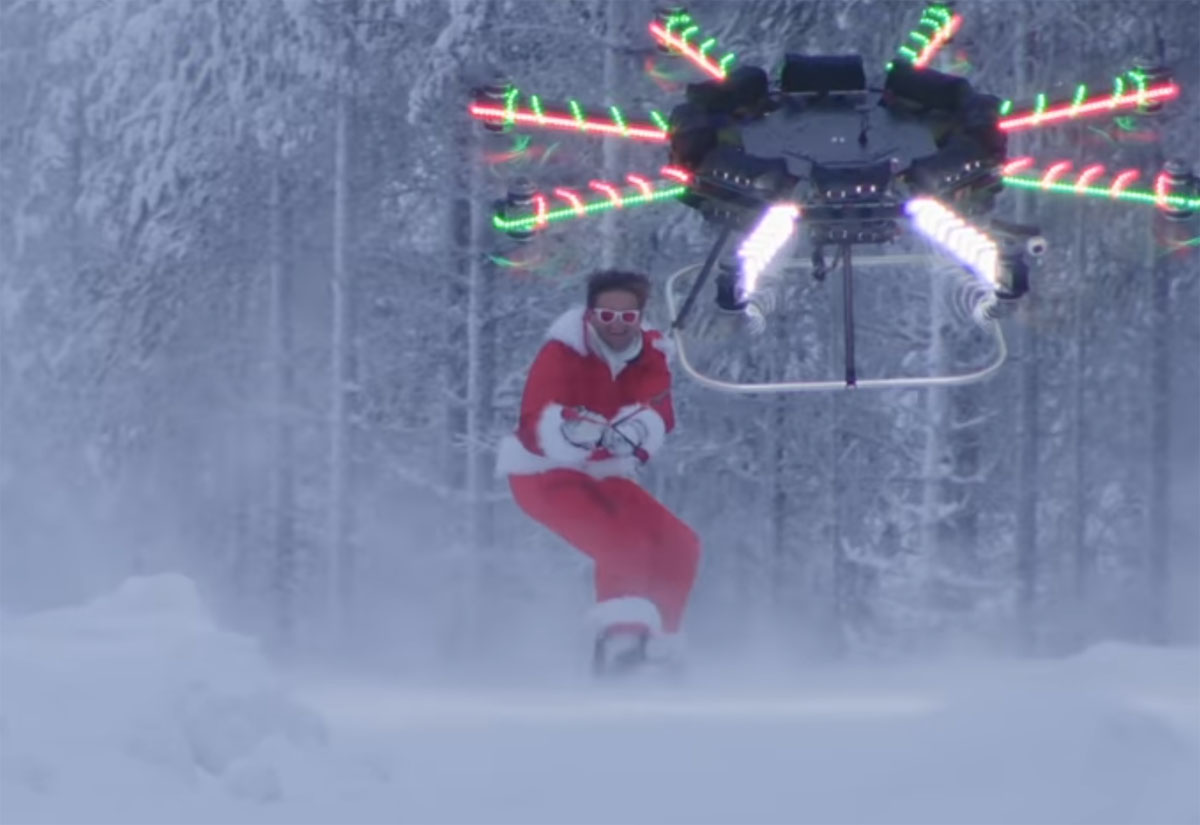 Forget Rudolph — snowboarding ‘Santa’ takes flight with drone - WTOP News