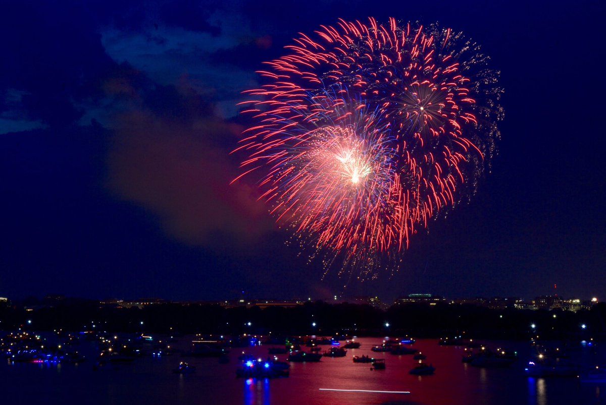 Photos: July 4 celebration and fireworks on the National Mall | WTOP