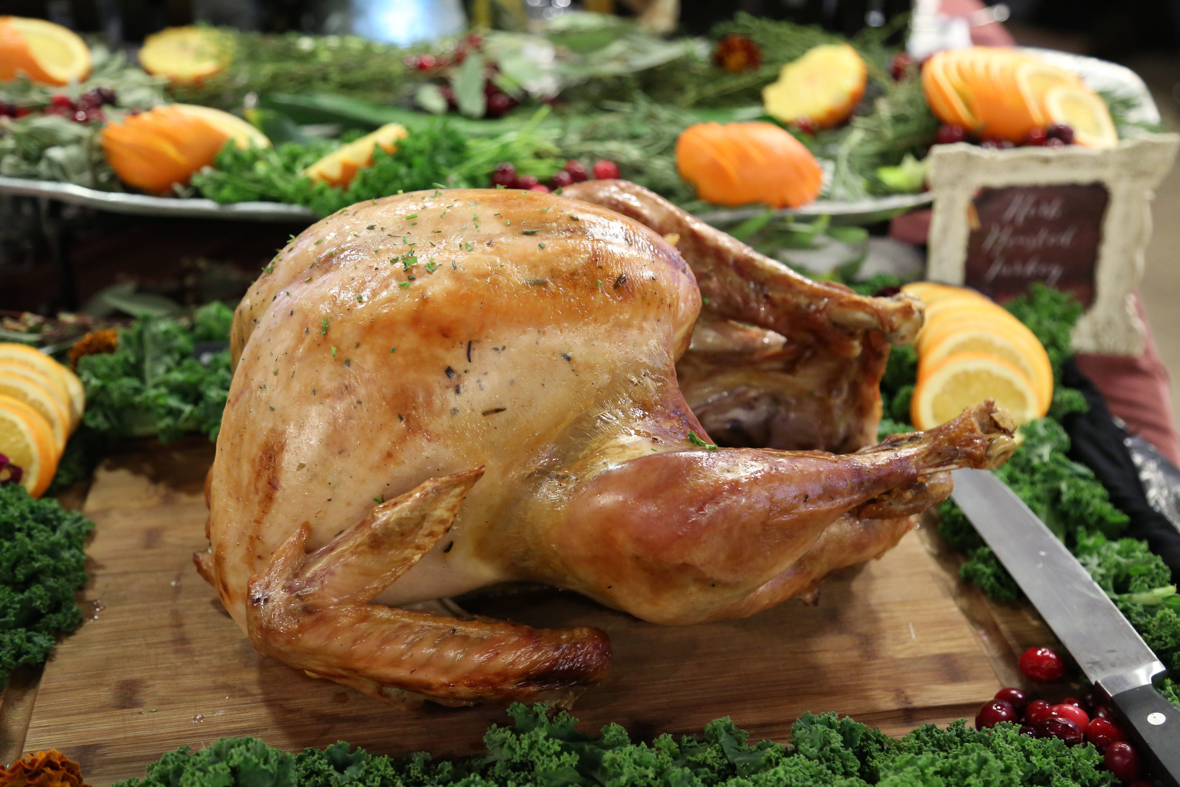 Show off this Thanksgiving with these turkey-carving tips | WTOP