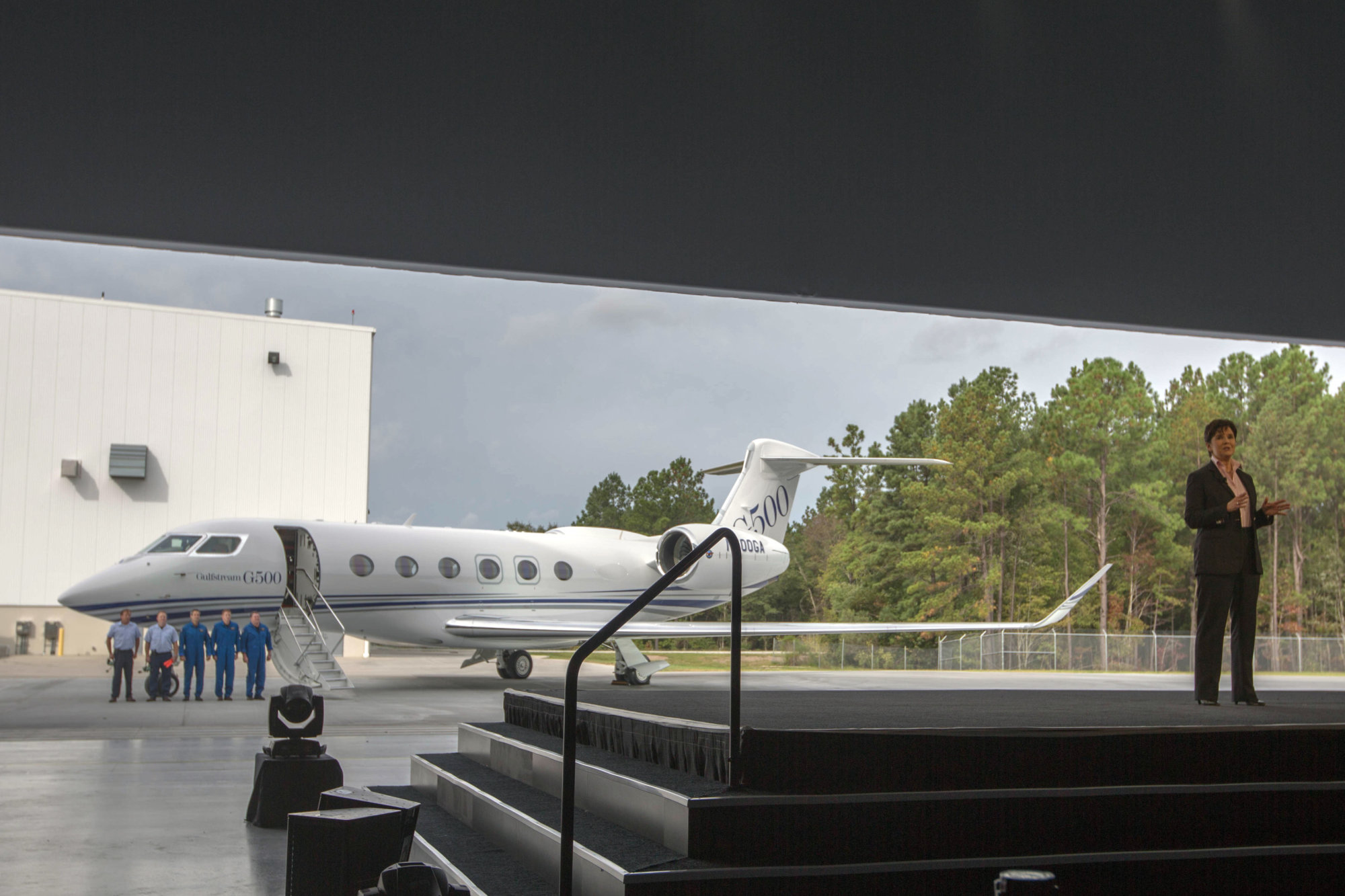 General Dynamics sweetens offer for CSRA, fending off CACI bid - WTOP News