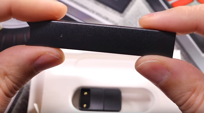 The flash drive to get high: ‘Juuling’ banned in Arlington schools | WTOP