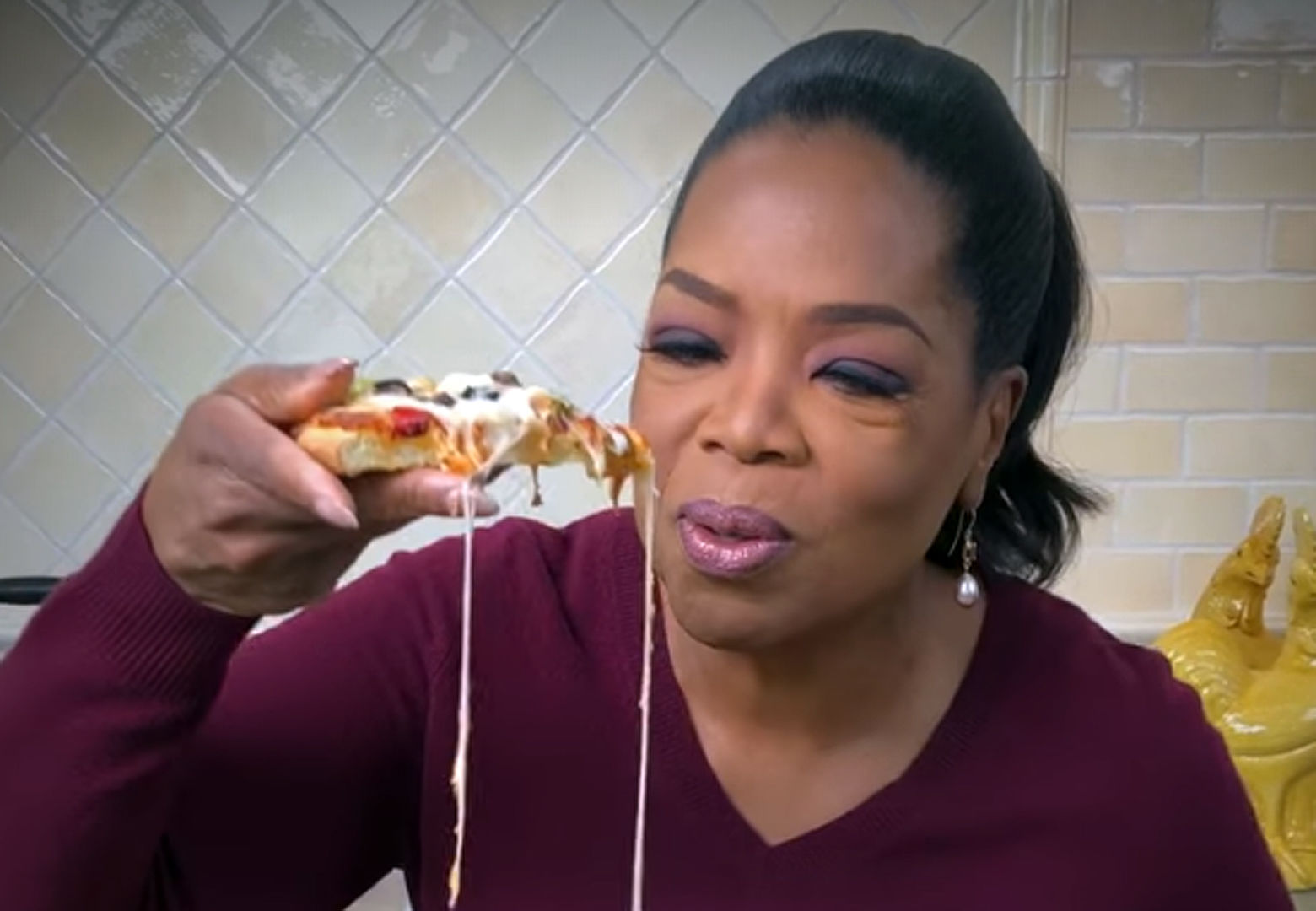 Caul-ing all pizza fans: Oprah reveals frozen pizza line with ...
