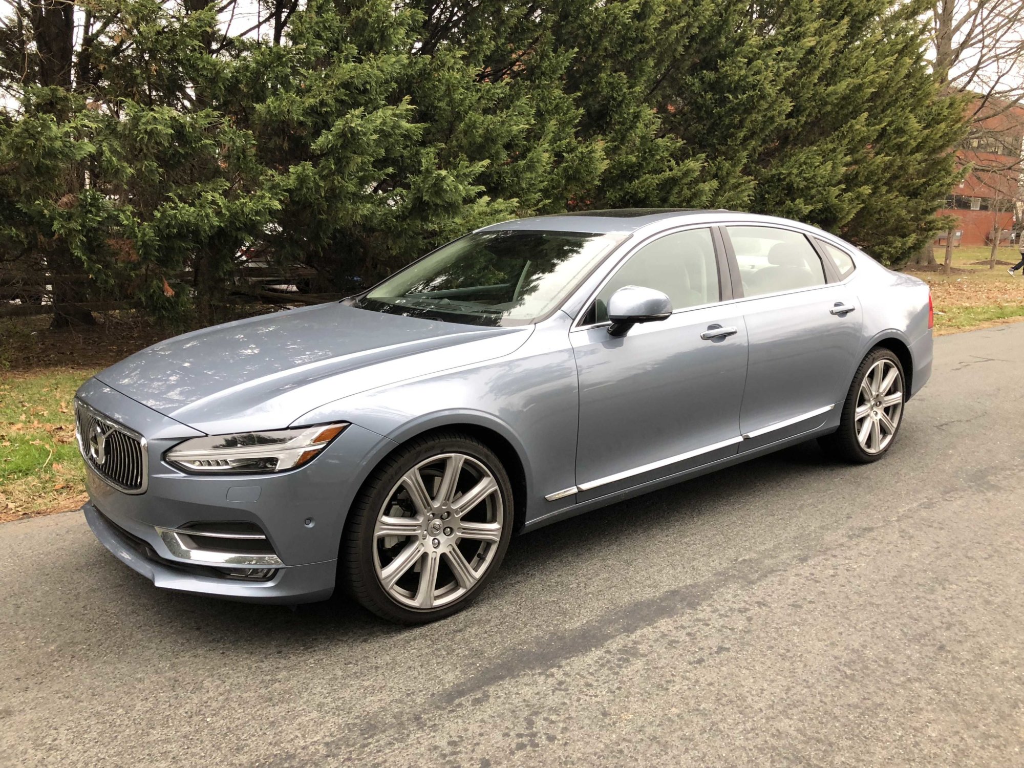 Car Review: Volvo goes from boring to head-turner with the Flagship S90 ...