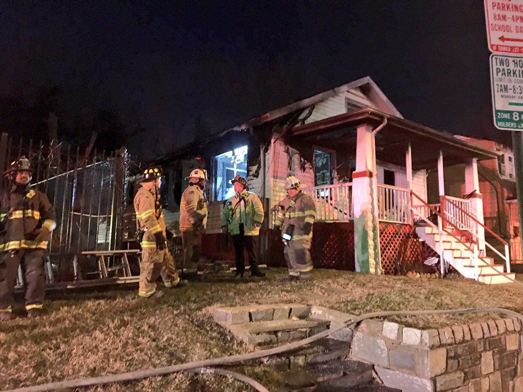 3 displaced in DC fire sparked by heater with extension cord - WTOP News