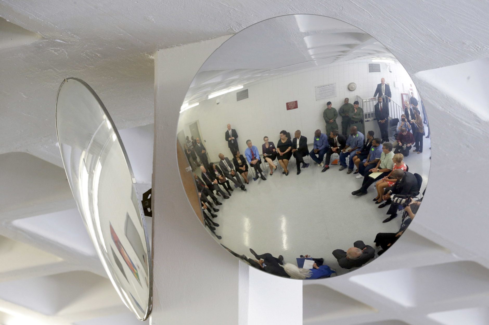 20 people, including correctional officers, indicted in Maryland prison ...