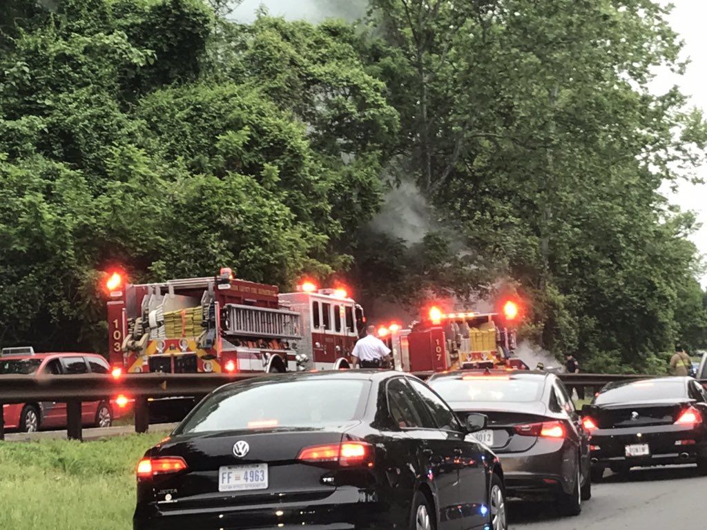 Morning commute delays on George Washington Parkway after vehicle fire ...