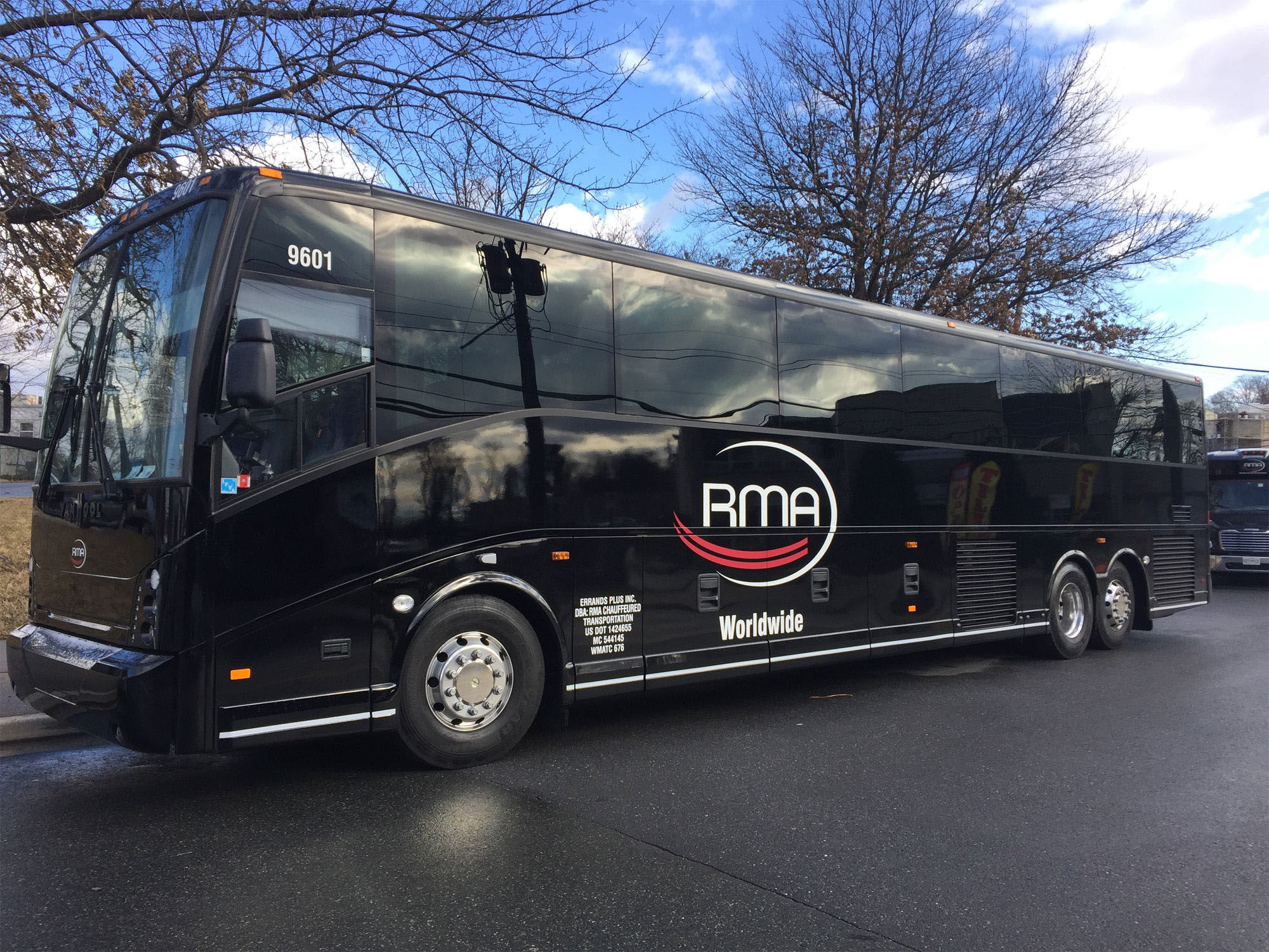 2 big DC-area limo companies merge - WTOP News