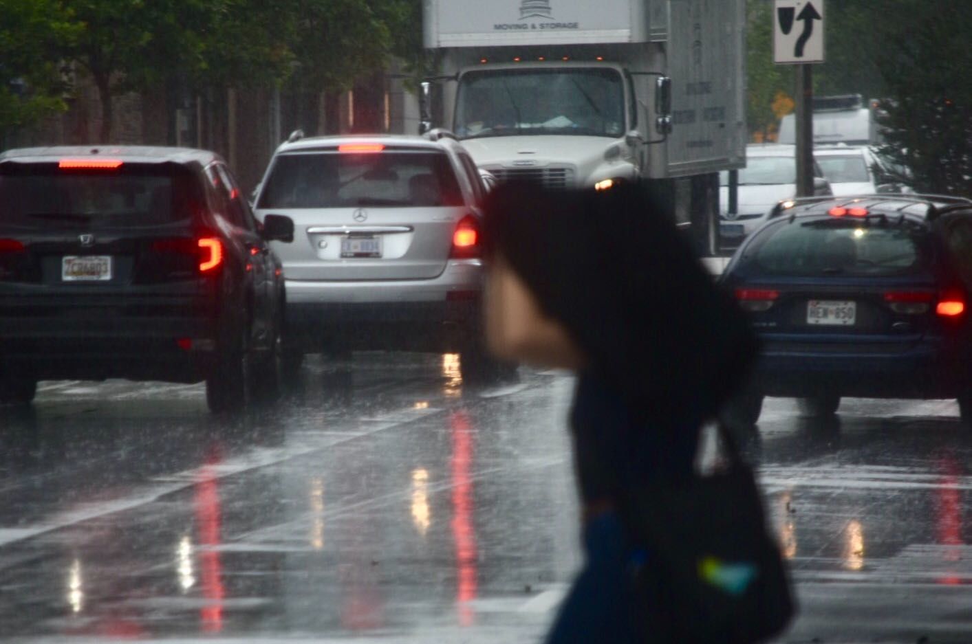 DC-area heat wave rolls on with spots of rain, storms | WTOP