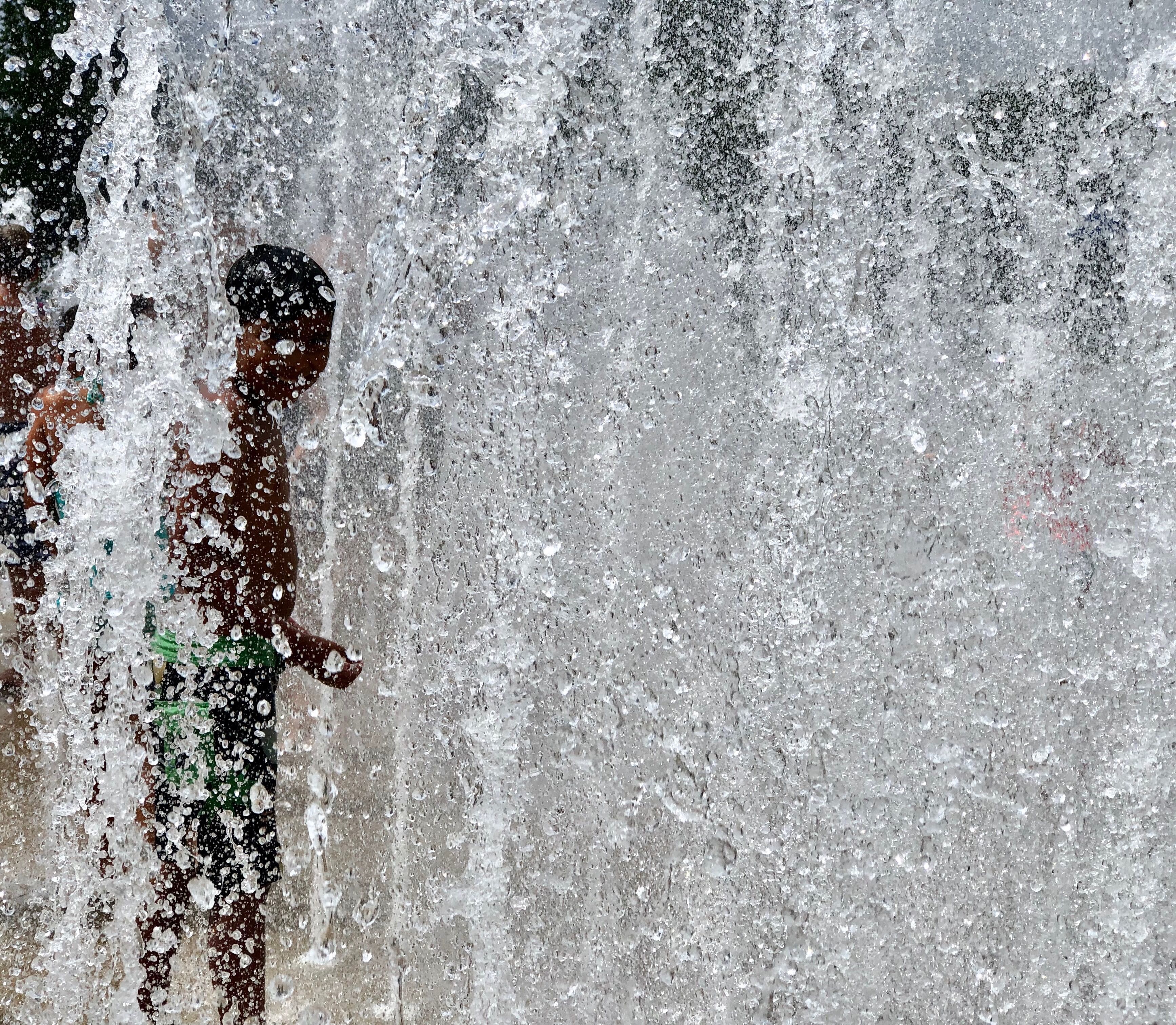 Splash park proves popular source of relief from the heat - WTOP News