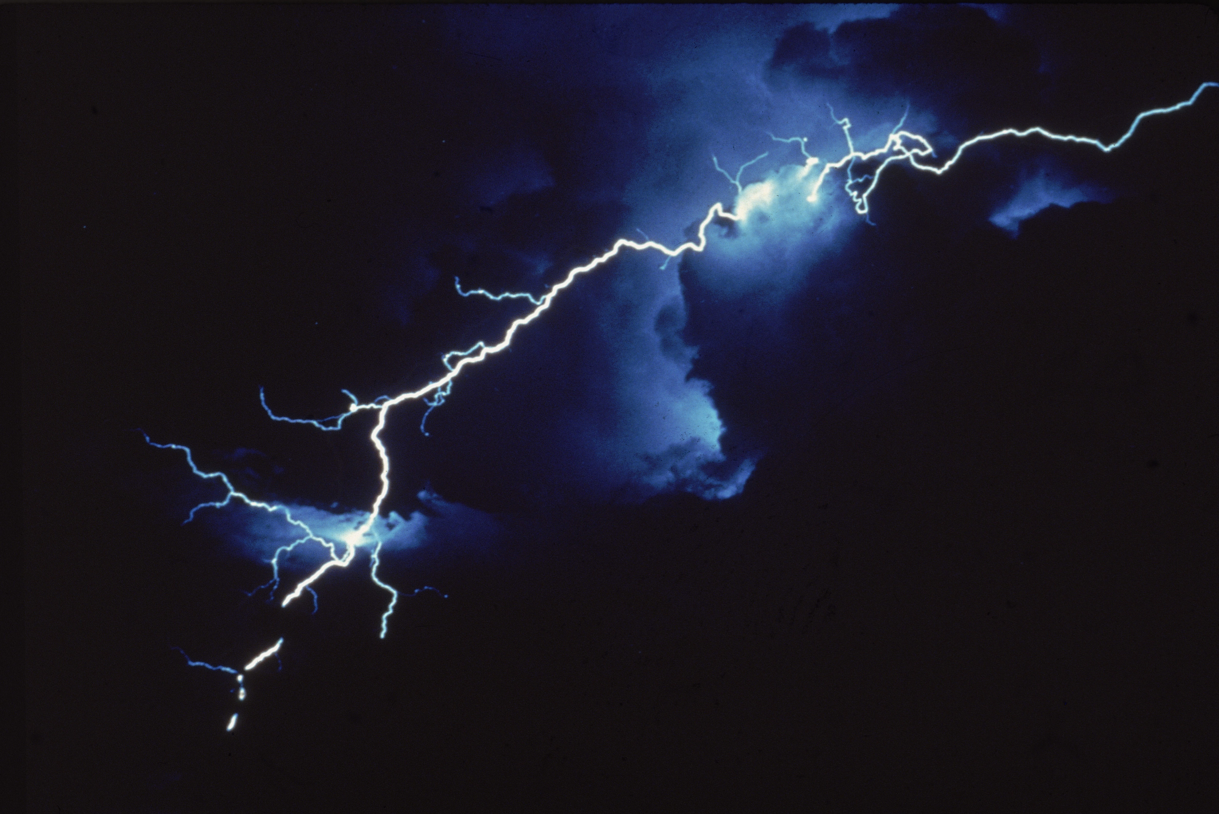 Baltimore lightning injures 1, causes home damage | WTOP