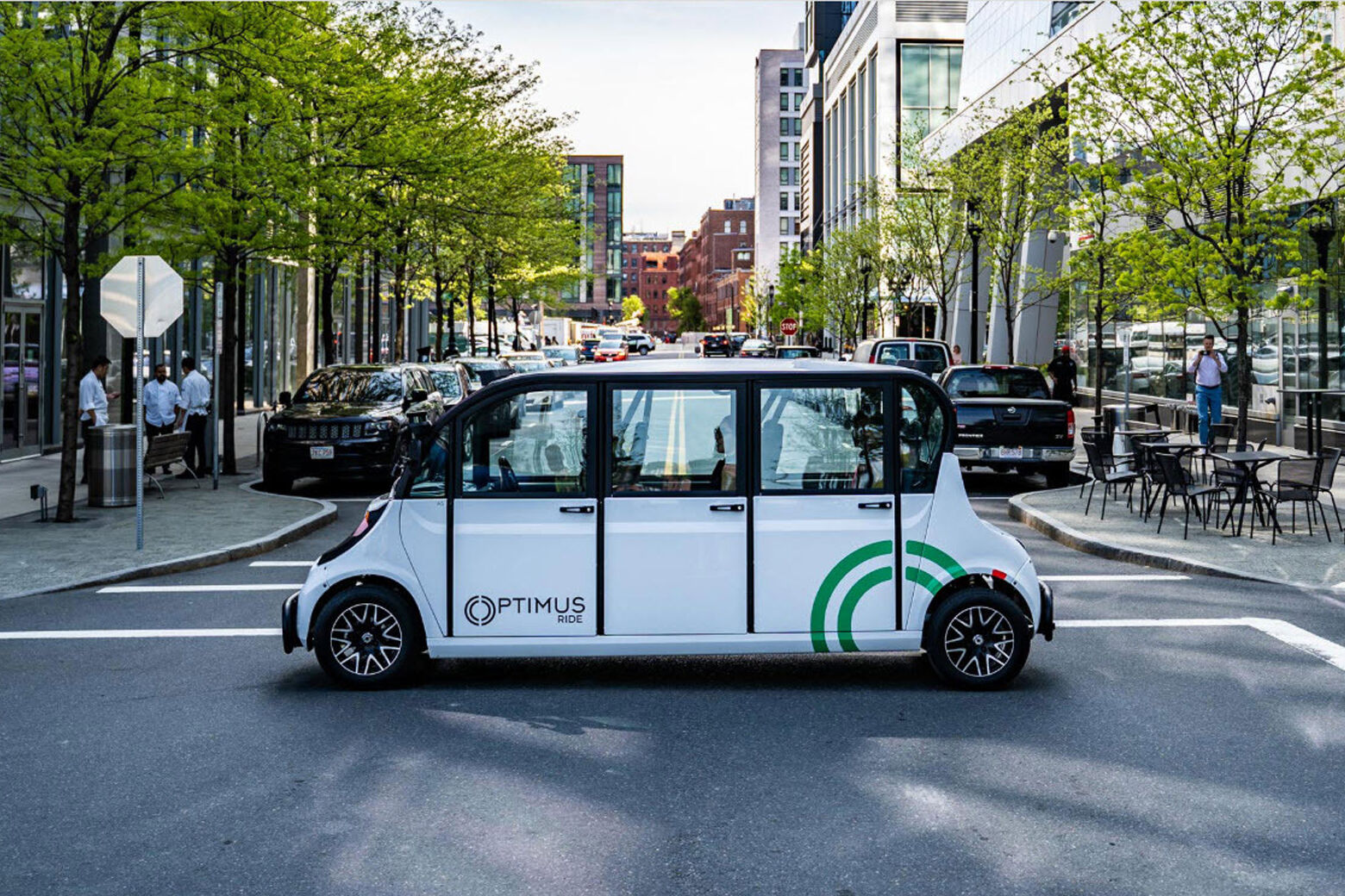 Ultimate social distancing: Self-driving cars used to donate food ...