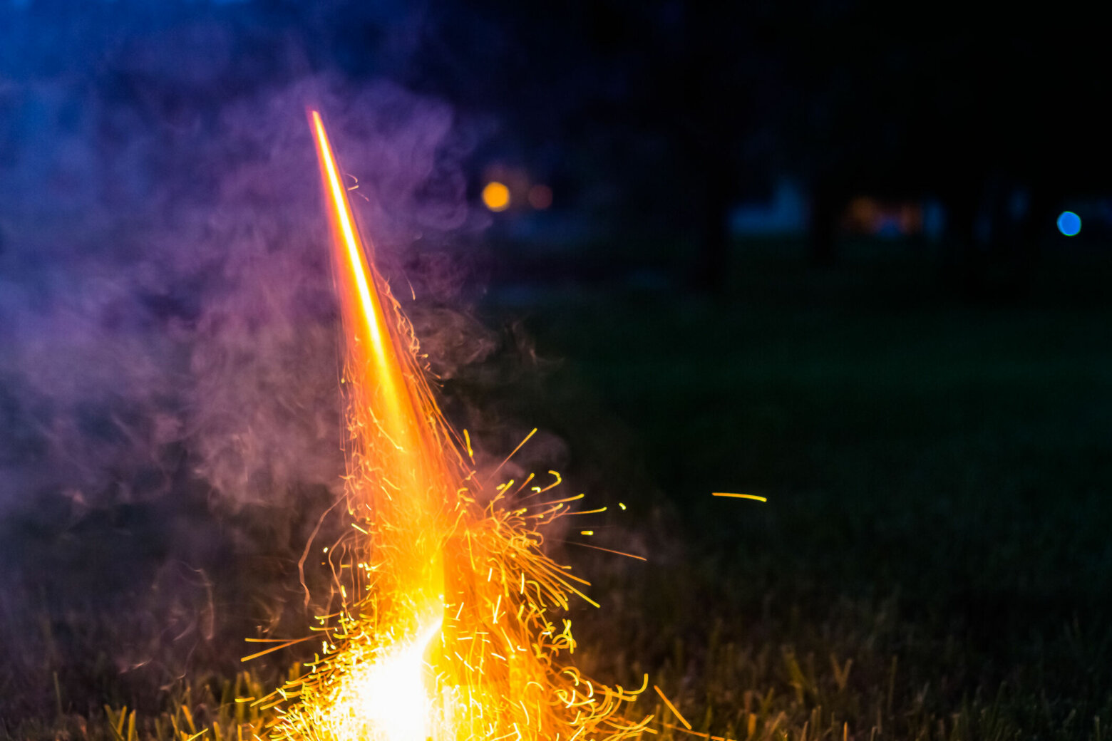 How to tell if you’re buying legal or illegal fireworks - WTOP News