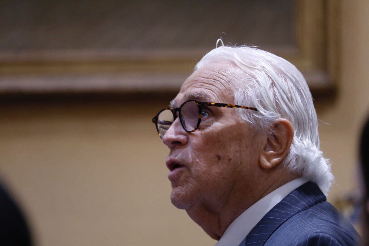 Casket of former Senate president arrives at State House - WTOP News