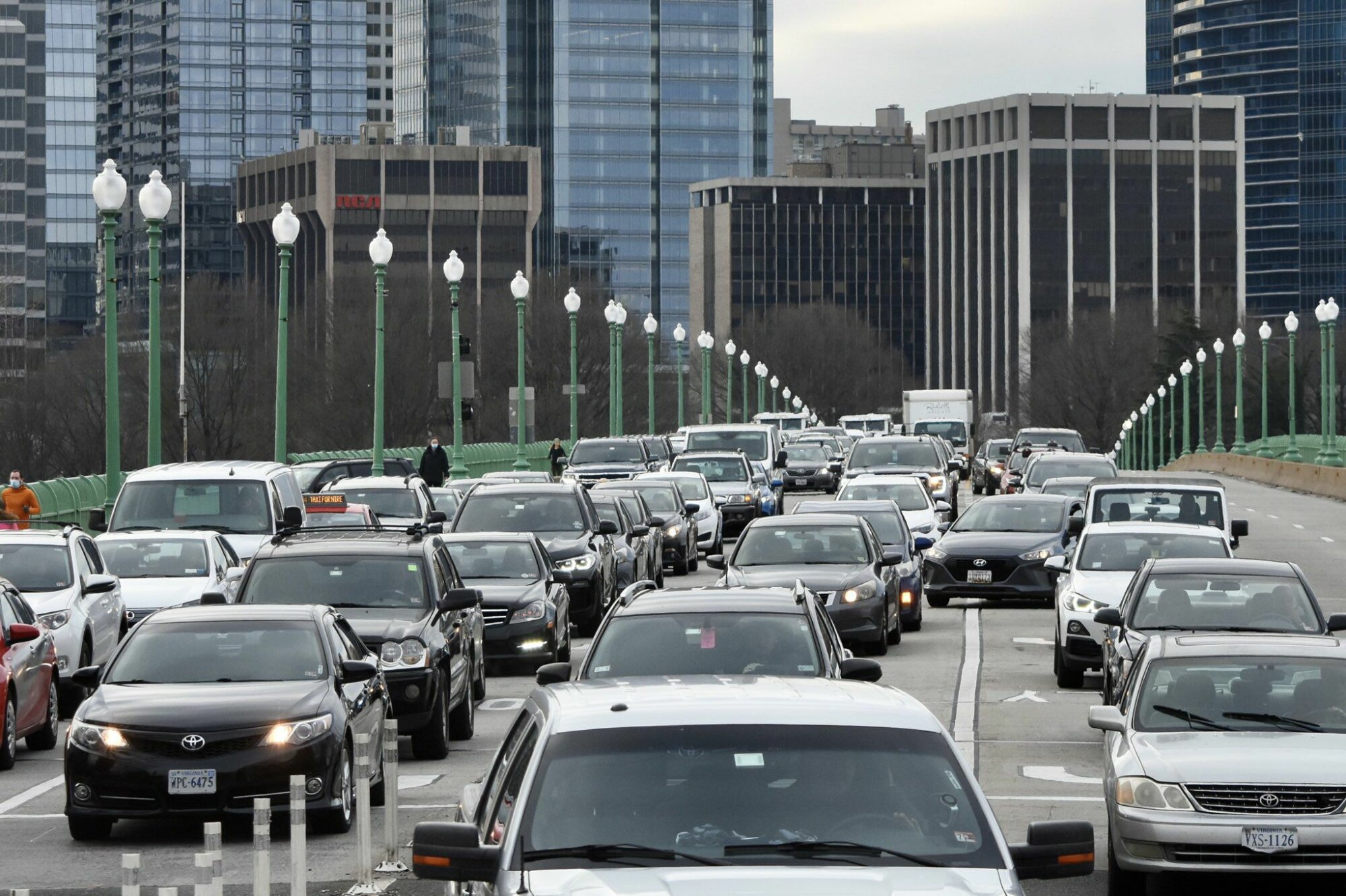 Authorities reverse course, reopen some DC bridges to local traffic ...
