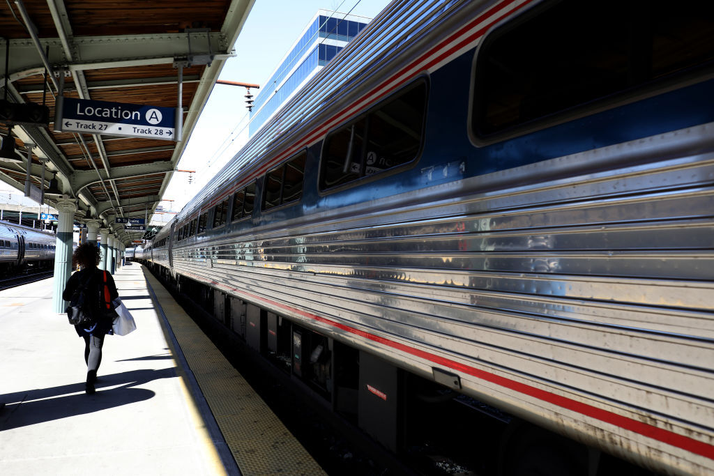 Amtrak offers fare sale for students - WTOP News