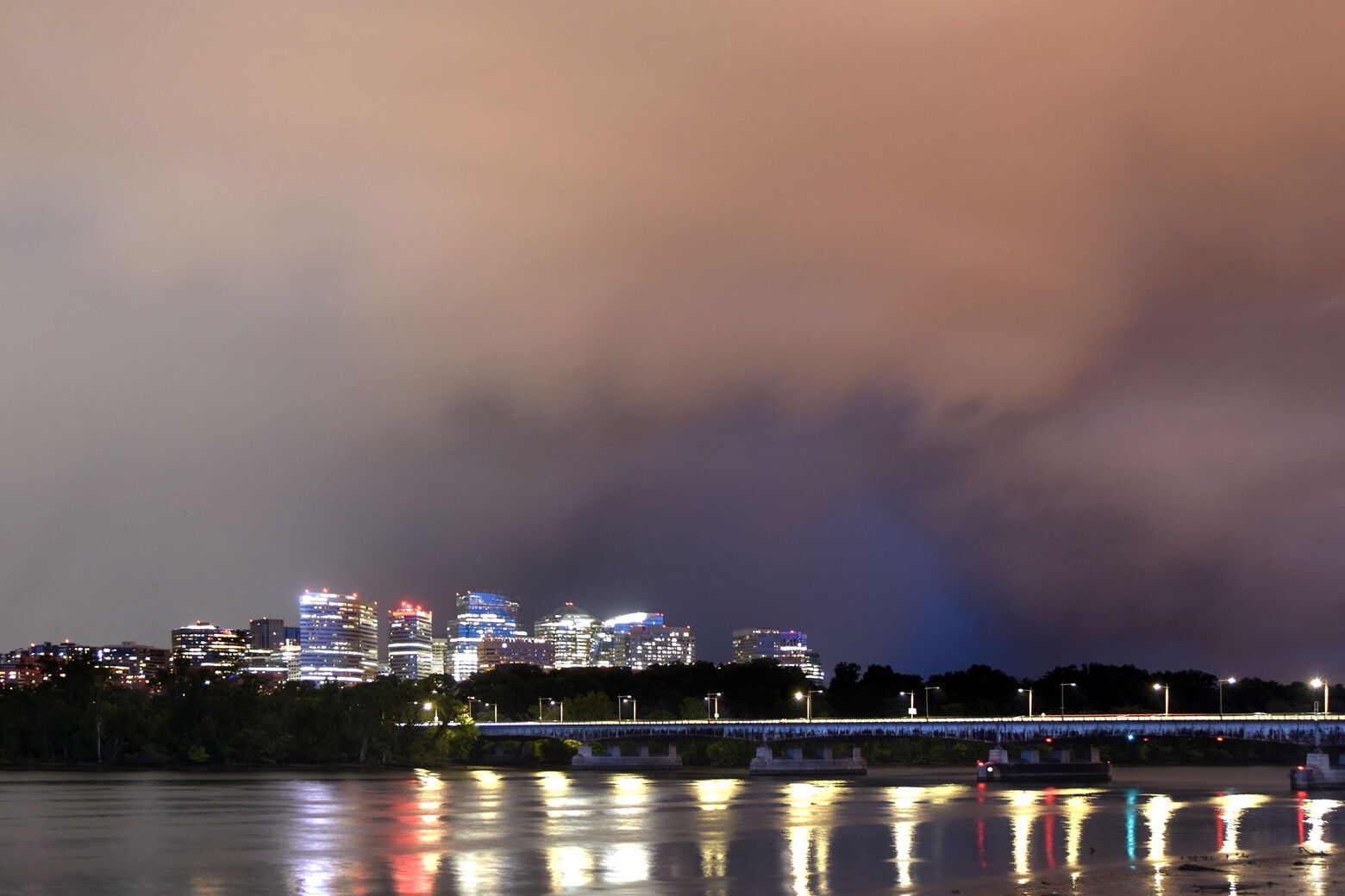 Cooler, less humid Monday after storms cap off hot, muggy weekend in DC ...