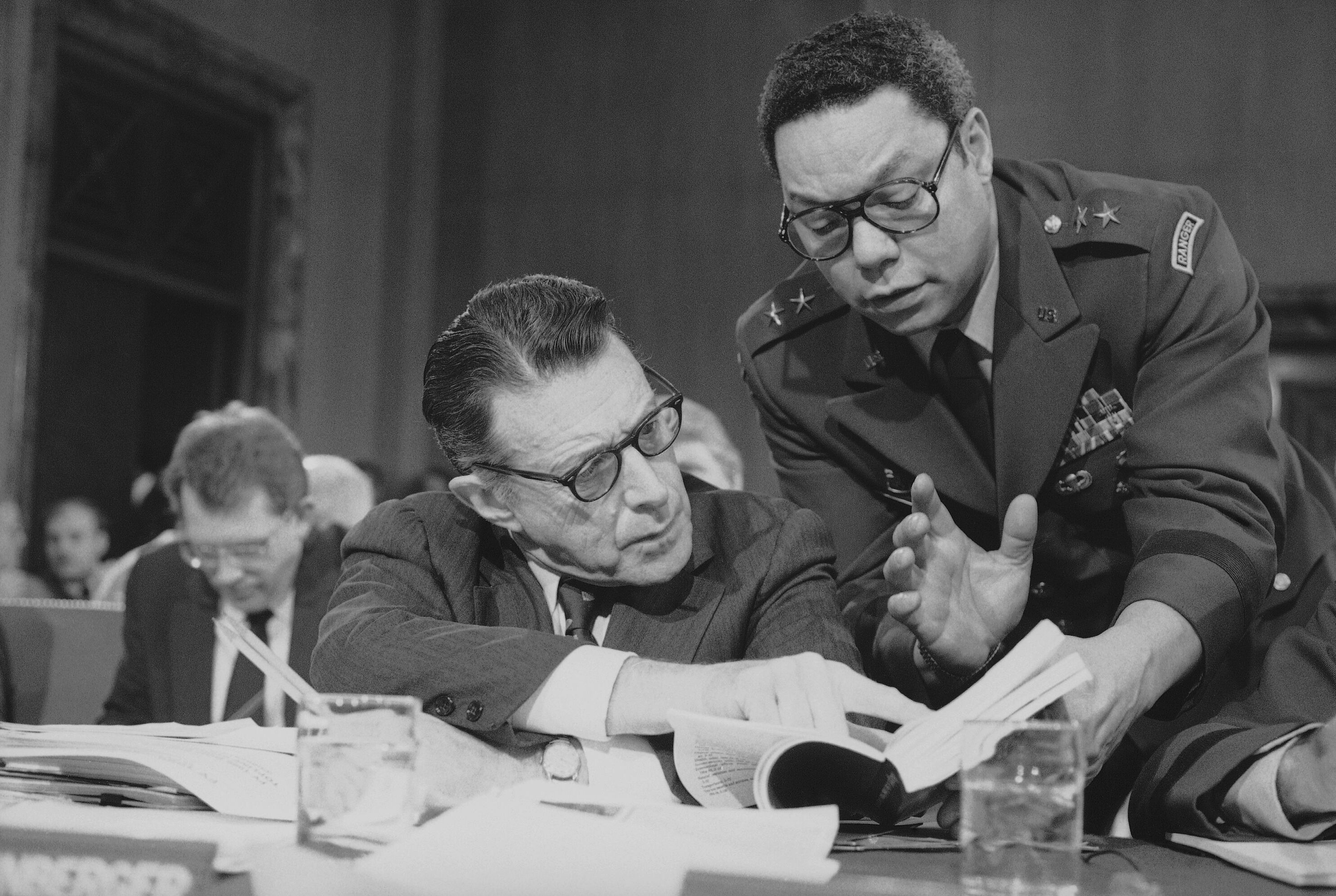 PHOTOS: The life of Colin Powell - WTOP News
