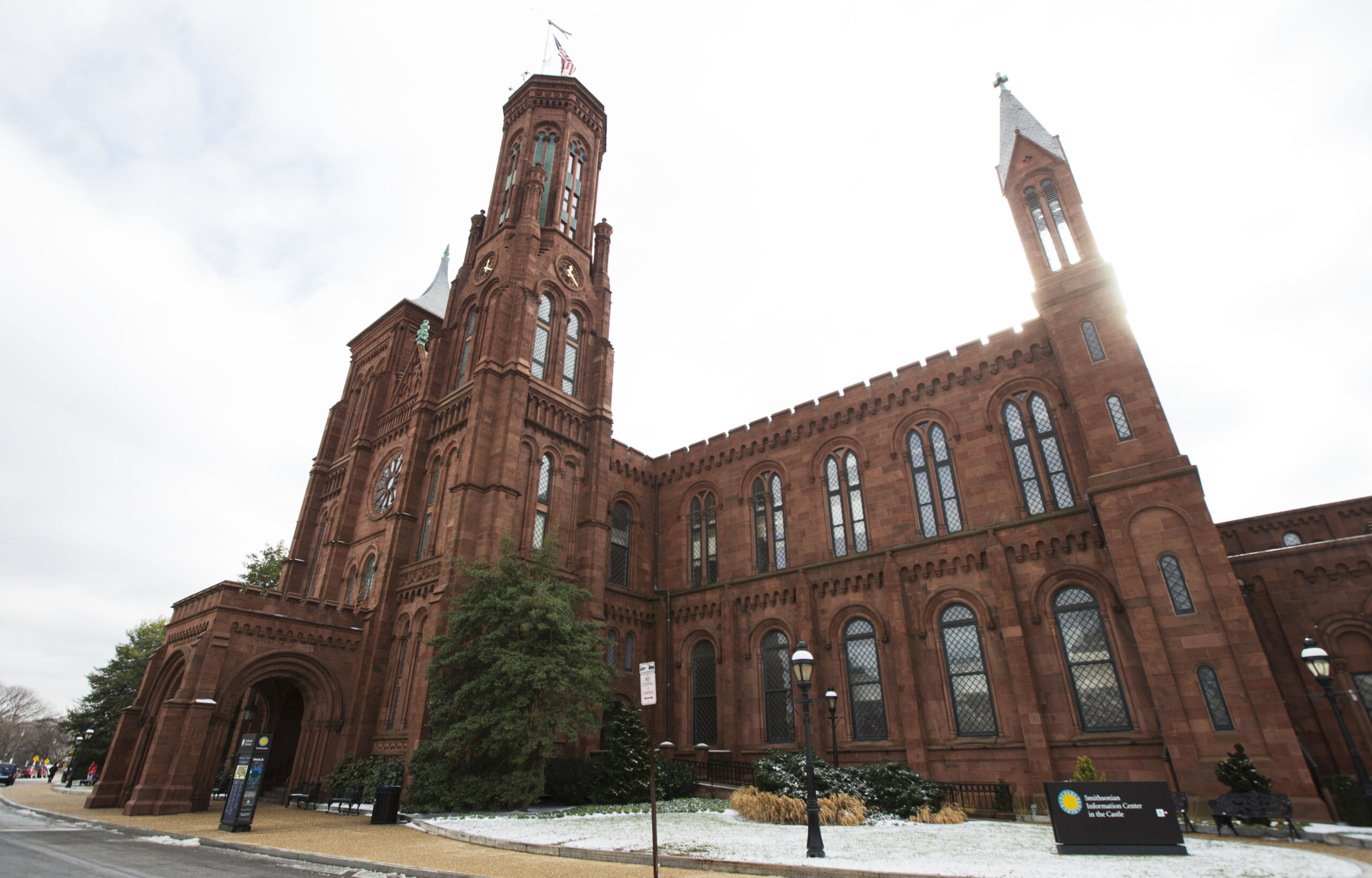 Smithsonian Institution closes diversity office following Trump order ...