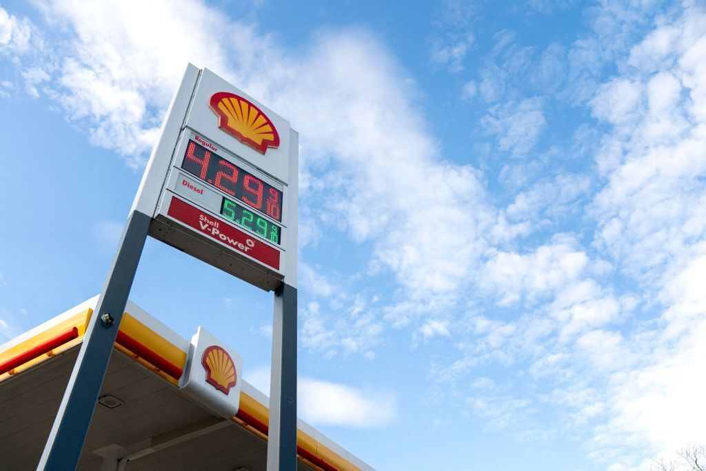 DC gas prices up 22 cents a gallon in last week - WTOP News