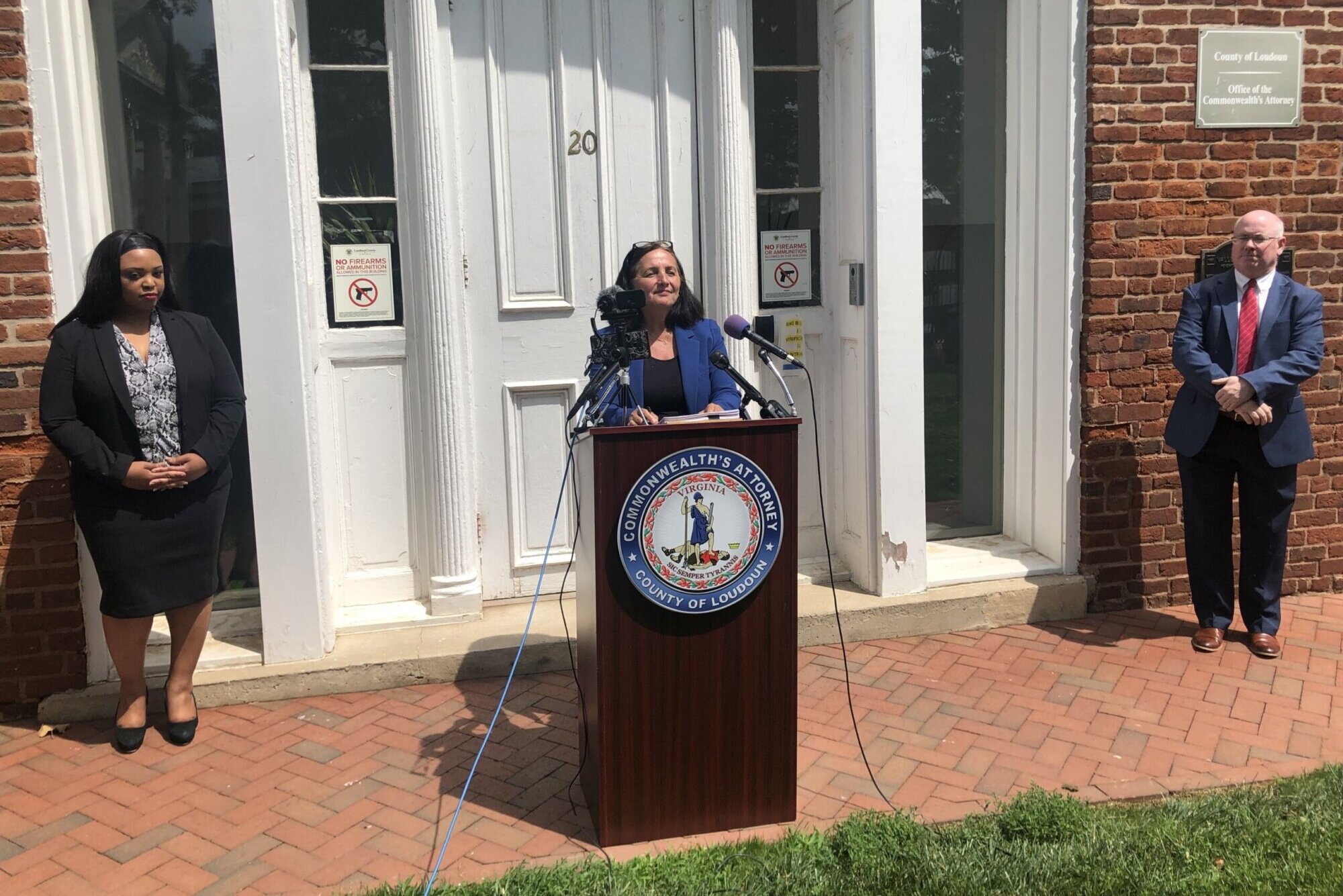 Loudoun Co. top prosecutor, sheriff call for better inter-office ...
