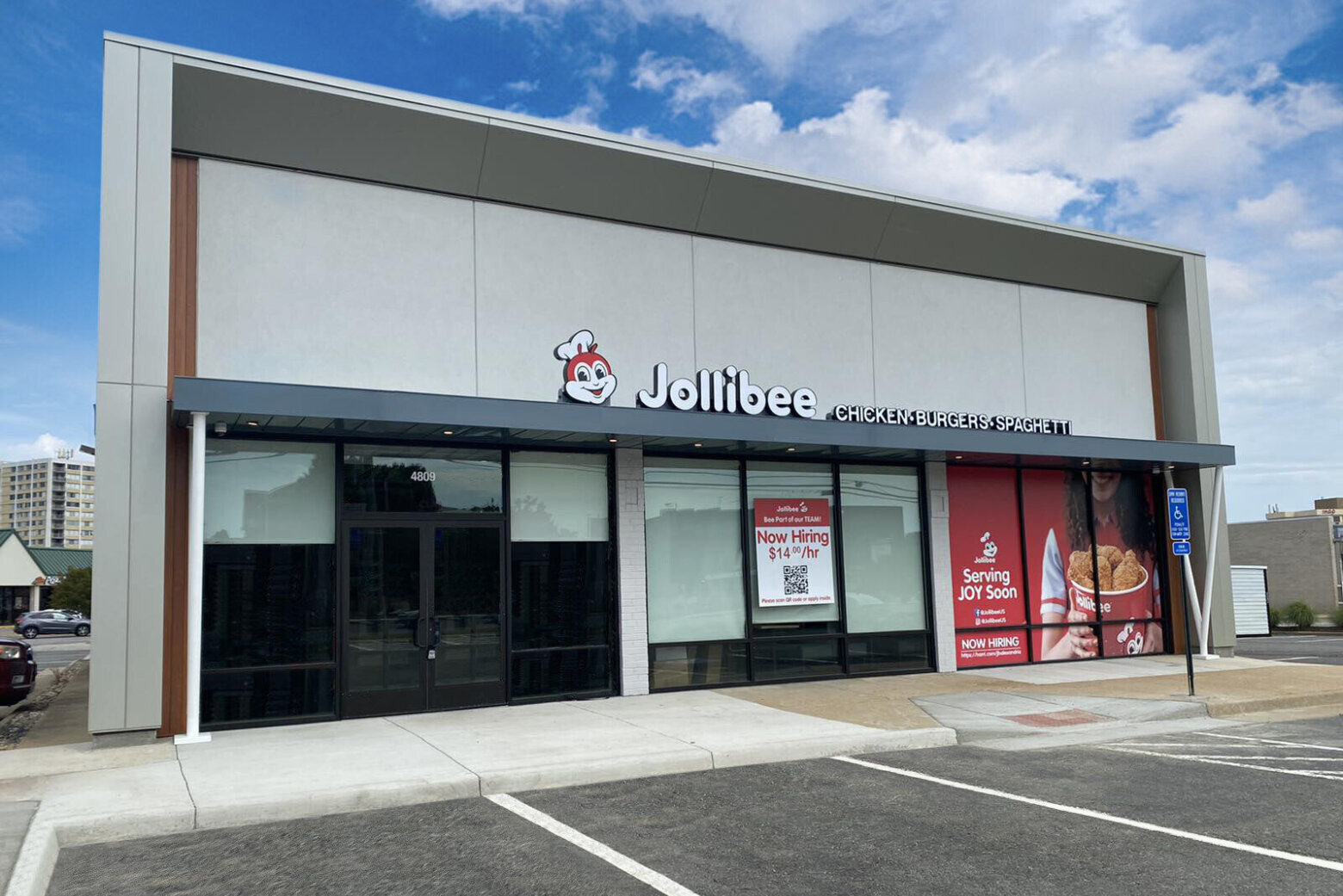 Jollibee Is Bringing Chickenjoy (and 'deranged' Spaghetti) To ...