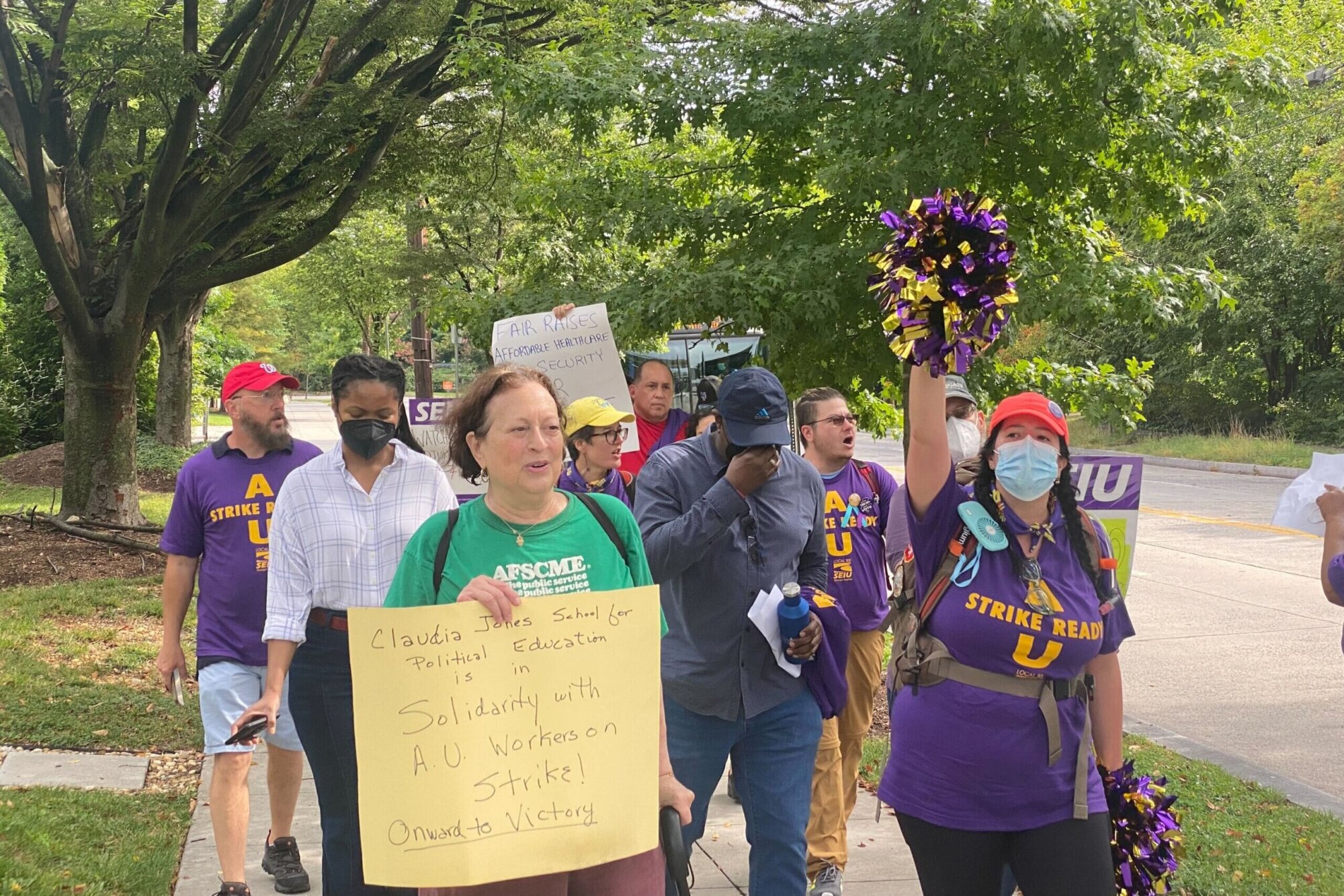 American University staffers go on strike over low wages - WTOP News