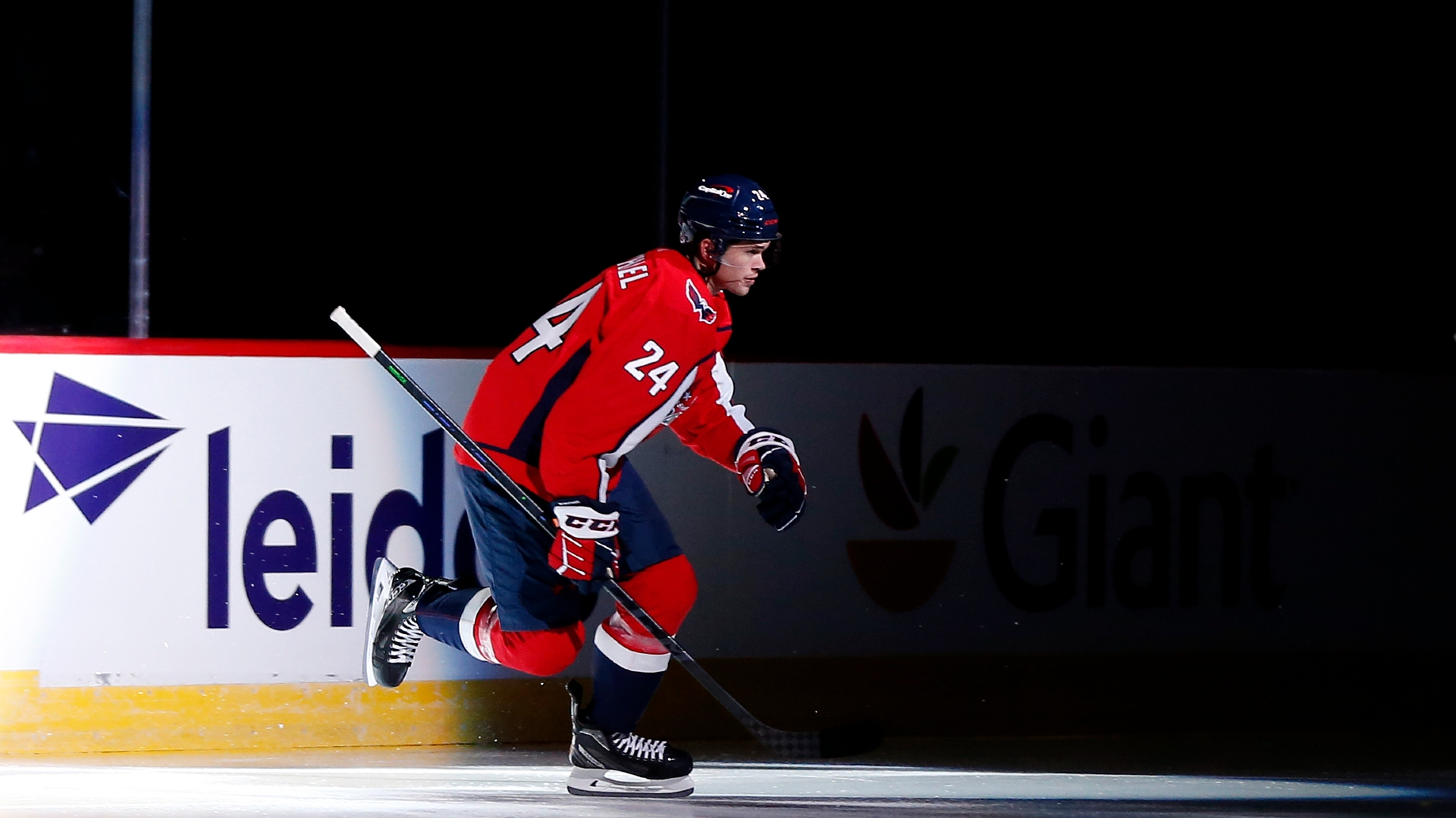 Capitals content with Connor McMichael on roster despite lack of ...