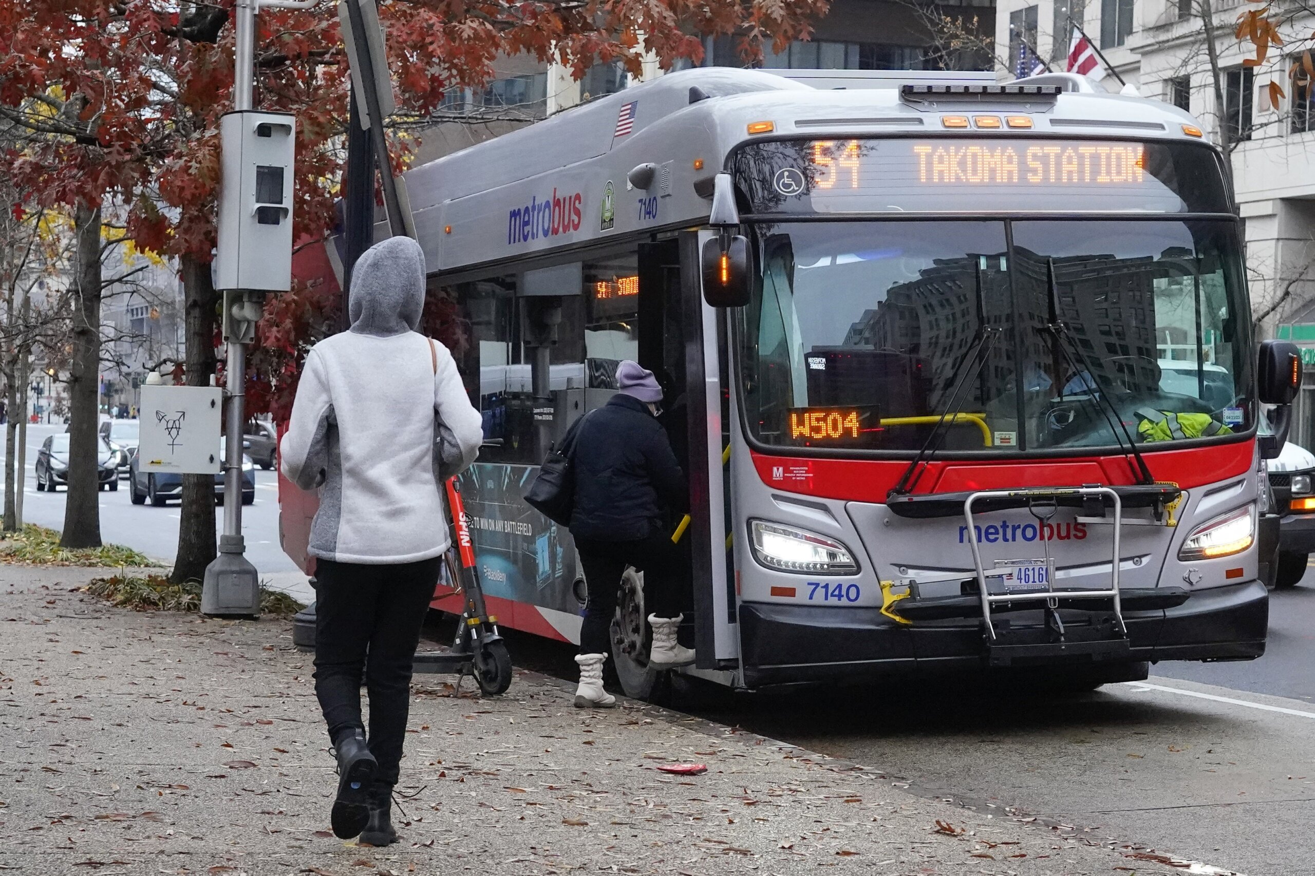 Metro’s future of bus service could bring new routes and end some ...