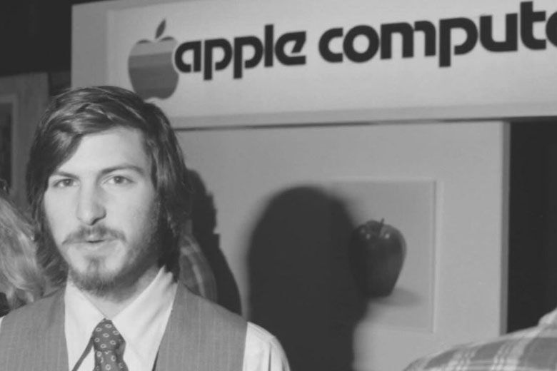 Maryland firm auctions off Apple’s first trade sign - WTOP News