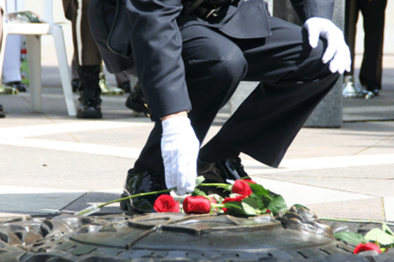 Study: COVID-19 deaths among law enforcement fall, as deaths tied to ...