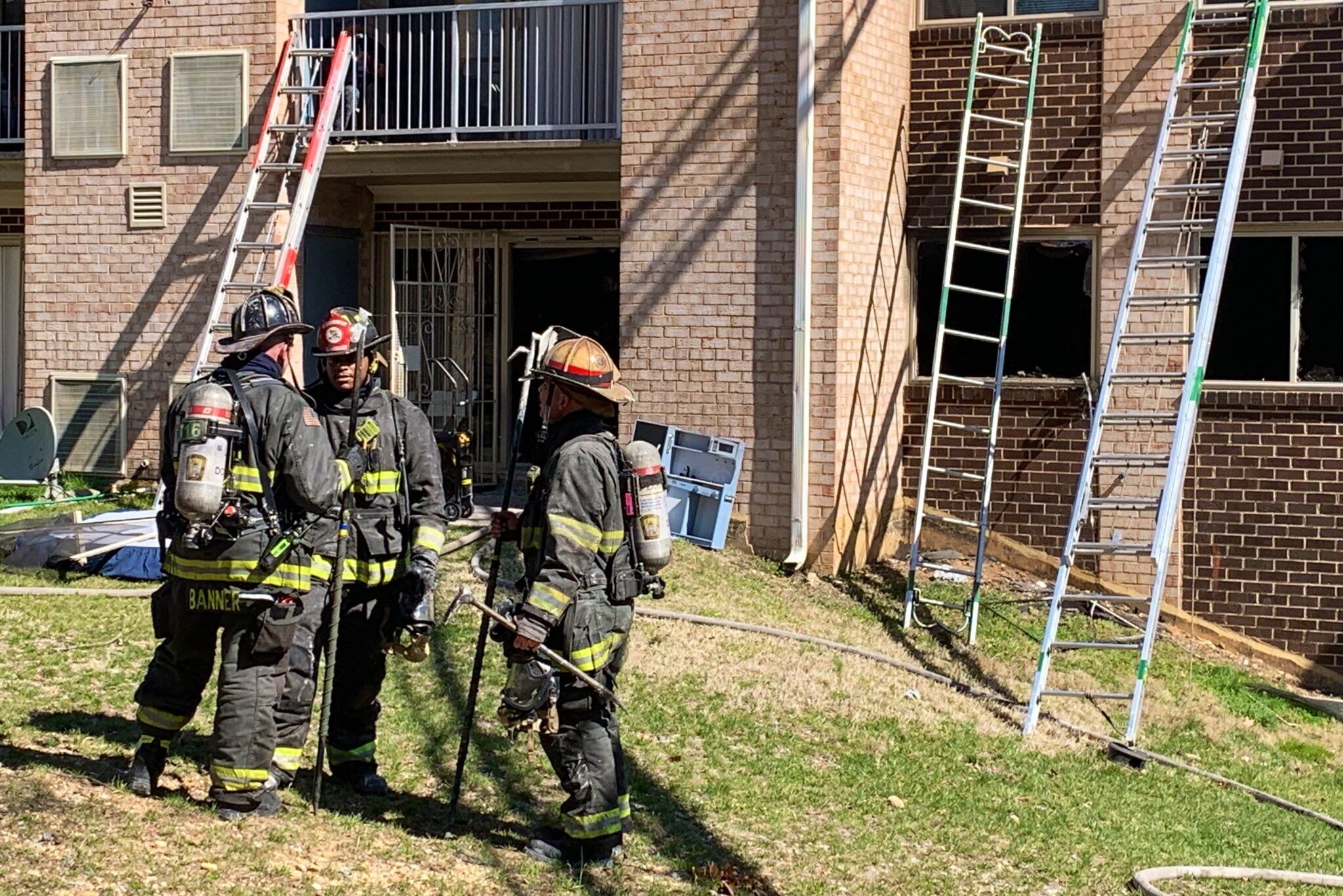 2 children hurt, 1 critically, in Southeast DC apartment fire - WTOP News