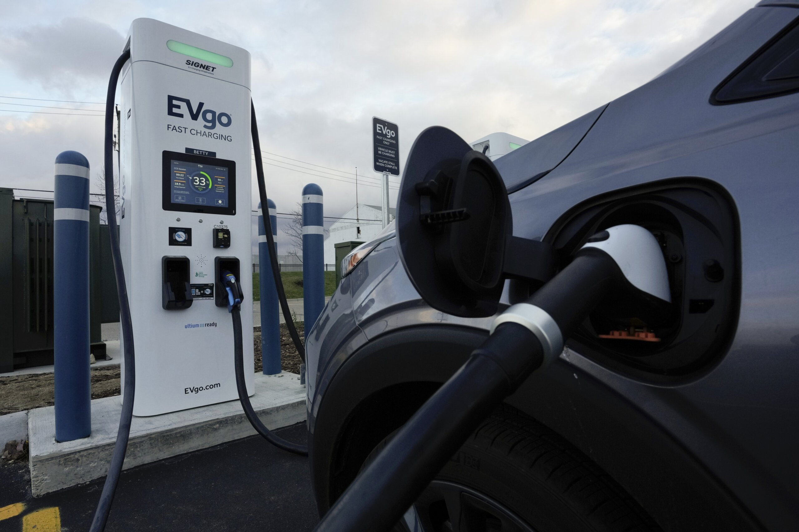 Transition to EVs could save DC-area lives, time and money, new study ...