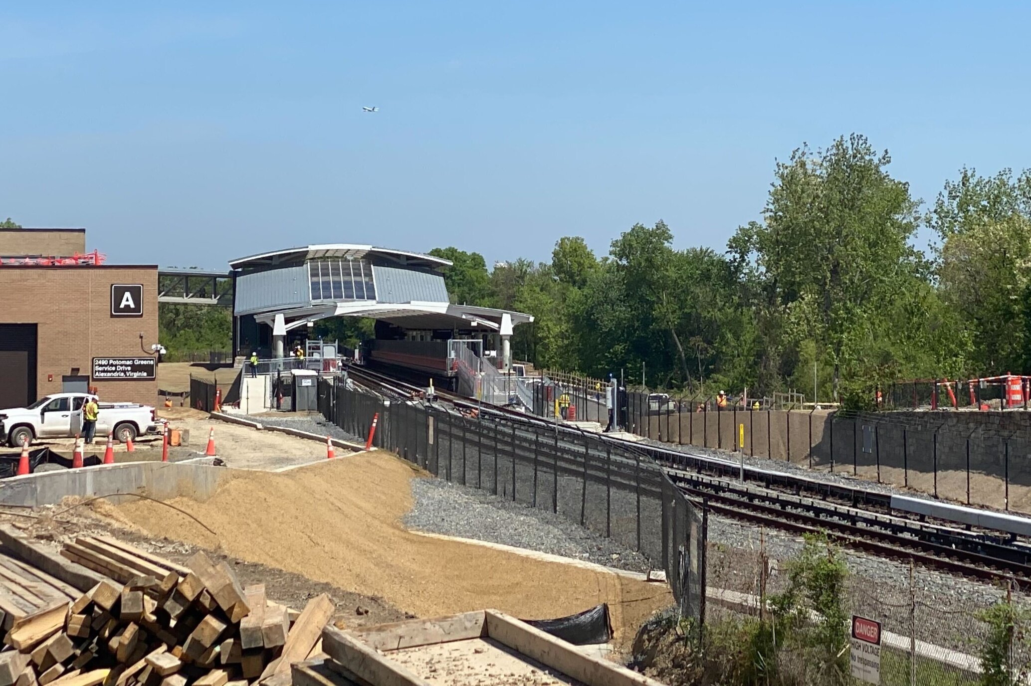 Potomac Yard Metro station to open next month - WTOP News