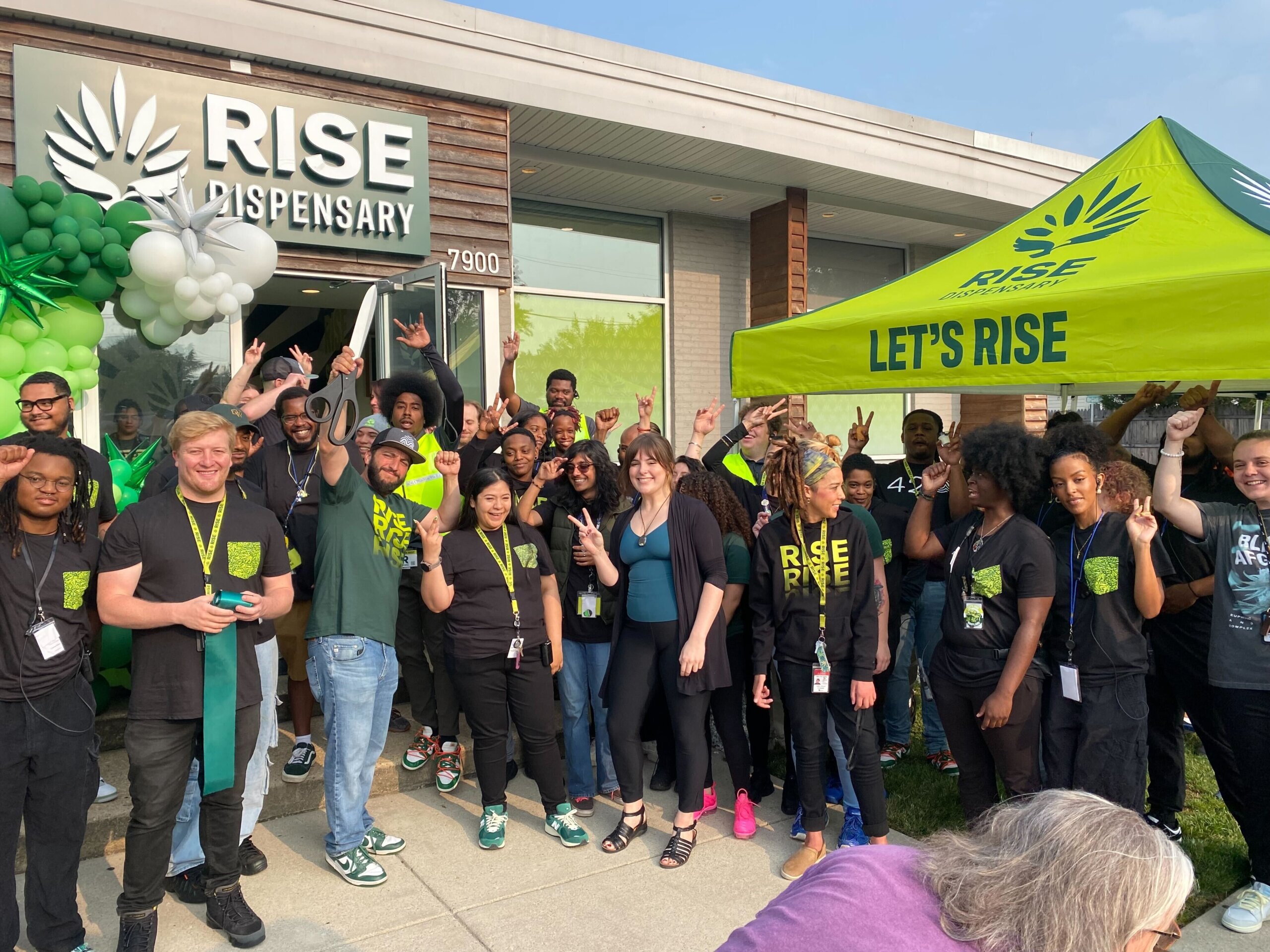 Legal recreational weed hits Md. dispensary shelves - WTOP News
