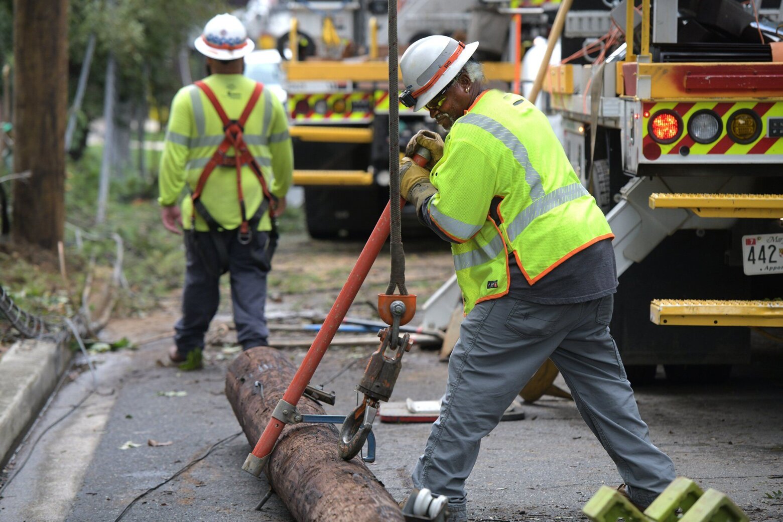 What happens behind the scenes when storms knock power out? - WTOP News
