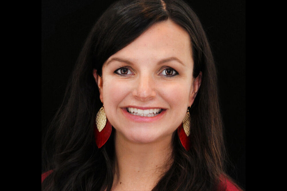 Maryland Teacher of the Year teaches in Anne Arundel County - WTOP News