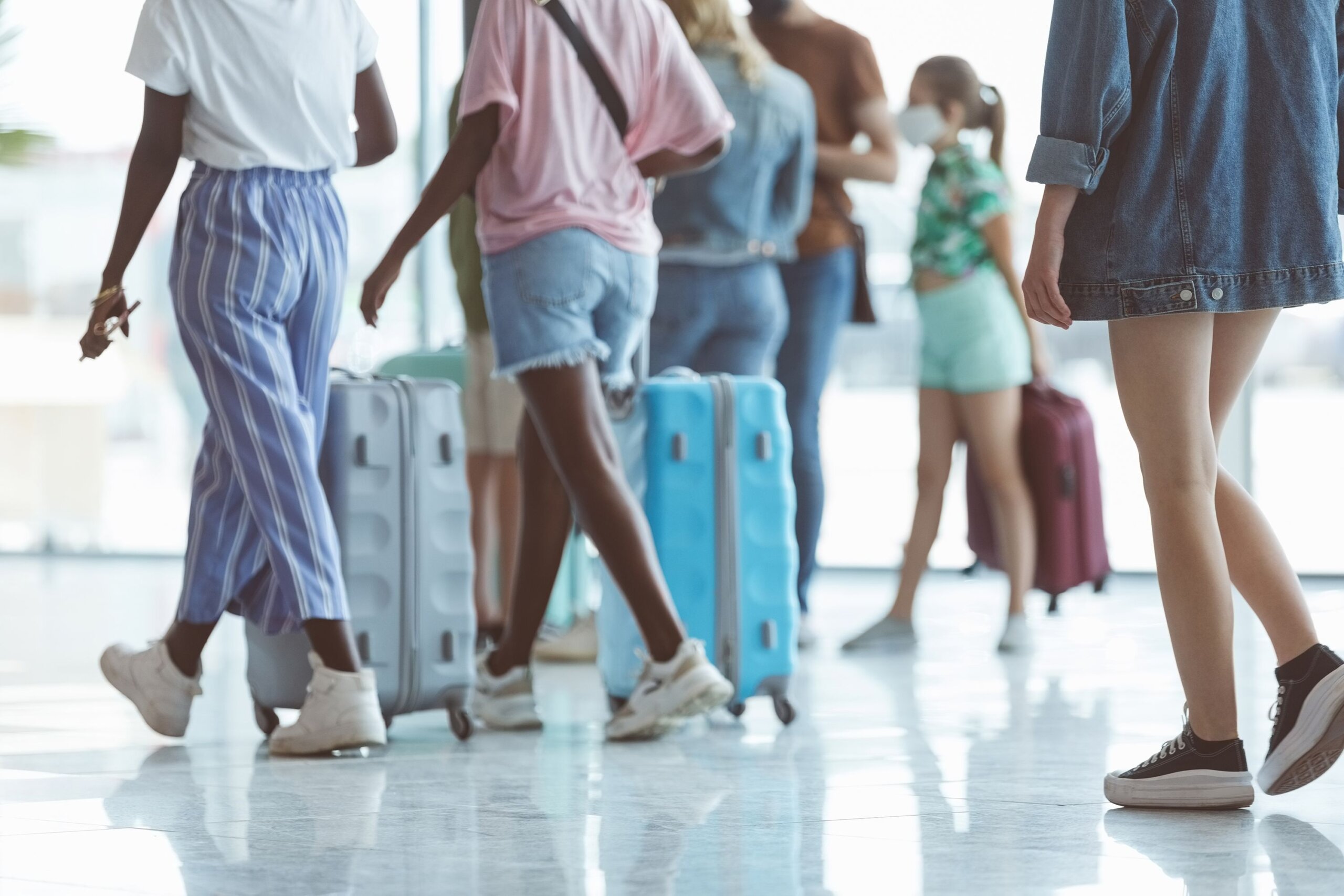 Fashion that doesn’t fly: The turbulent issue of airline dress code ...