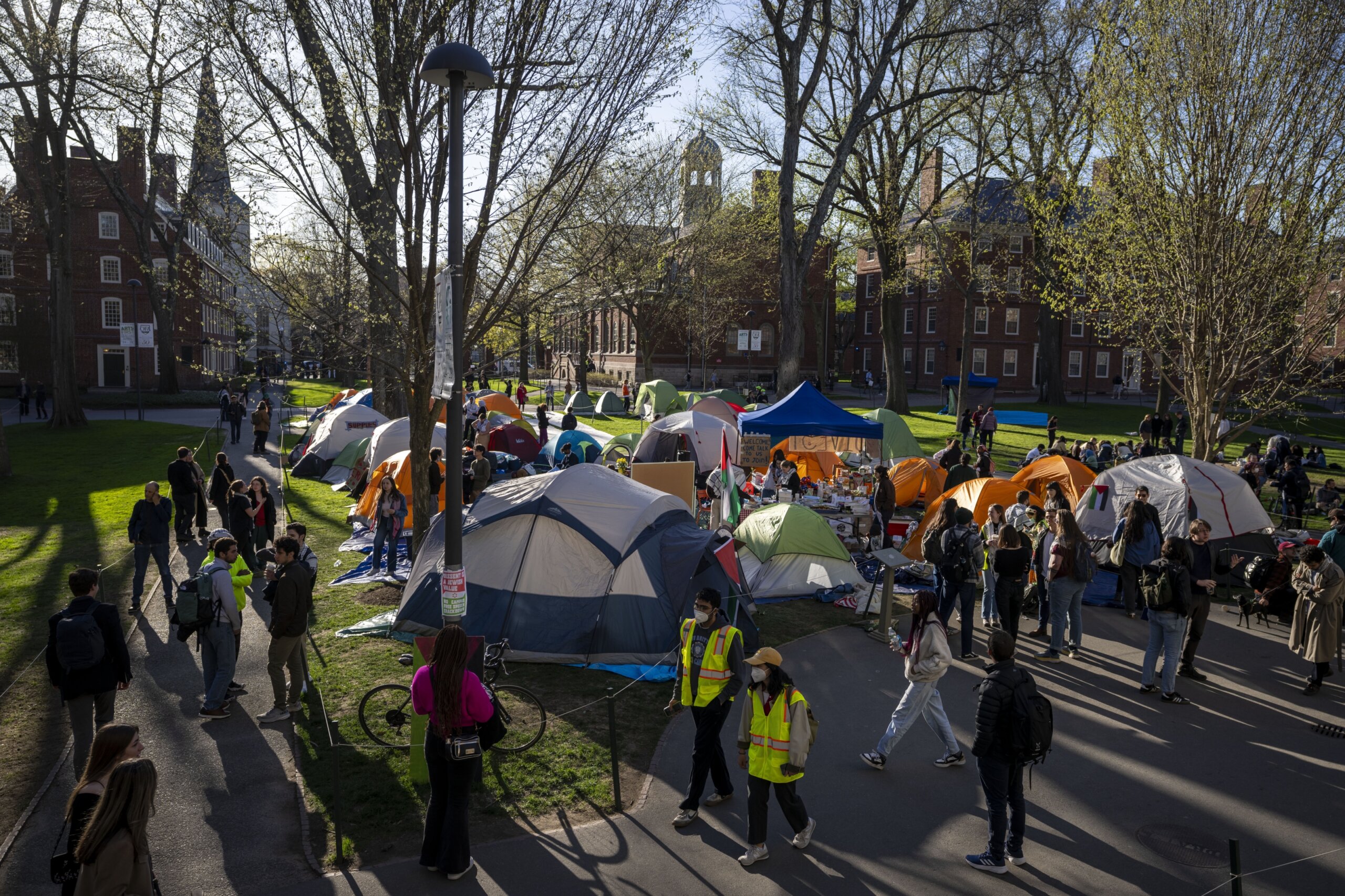 Harvard students end protest as university agrees to discuss Middle ...