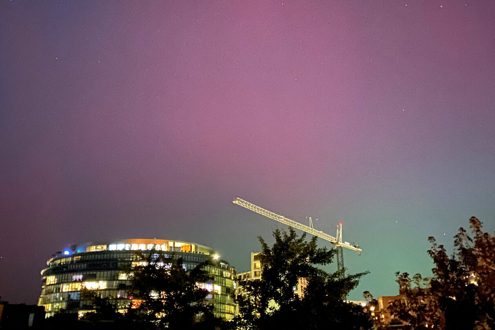 PHOTOS: Northern Lights glow over DC region — and show might still go ...