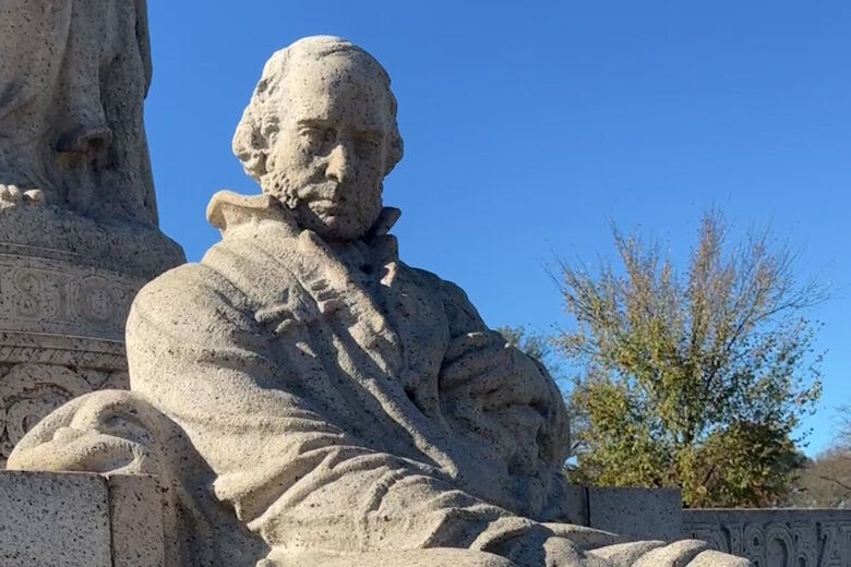 One of DC’s most obscure statues may hold an explosive doomsday secret ...