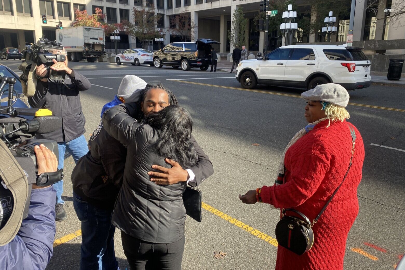 DC Council member White to face trial on bribery charge in January 2026 ...