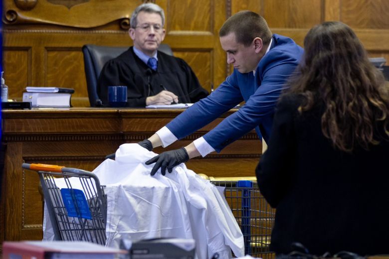 Jurors see ‘shopping cart killer’ suspect wheeling bodies from hotel ...