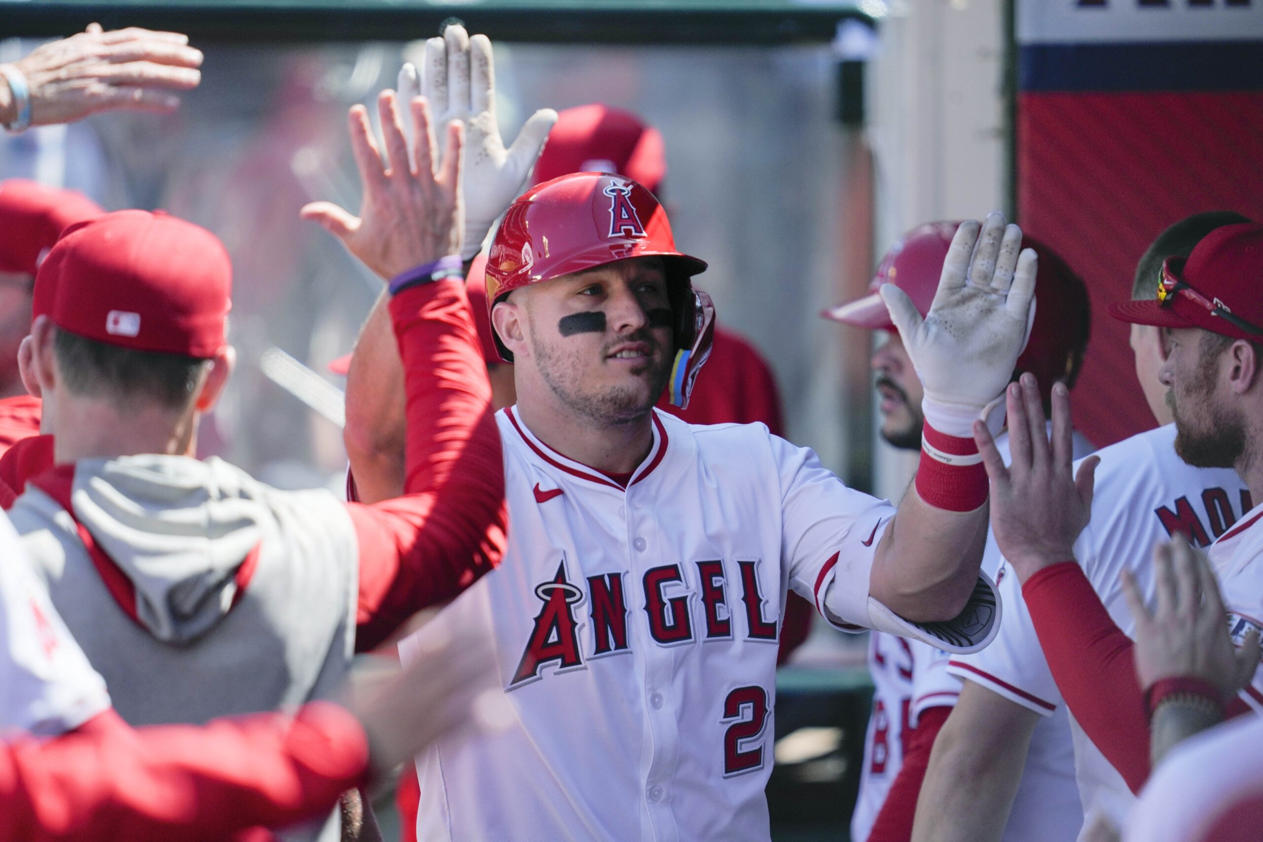 Angels star Mike Trout moving from center to right field in hopes of ...