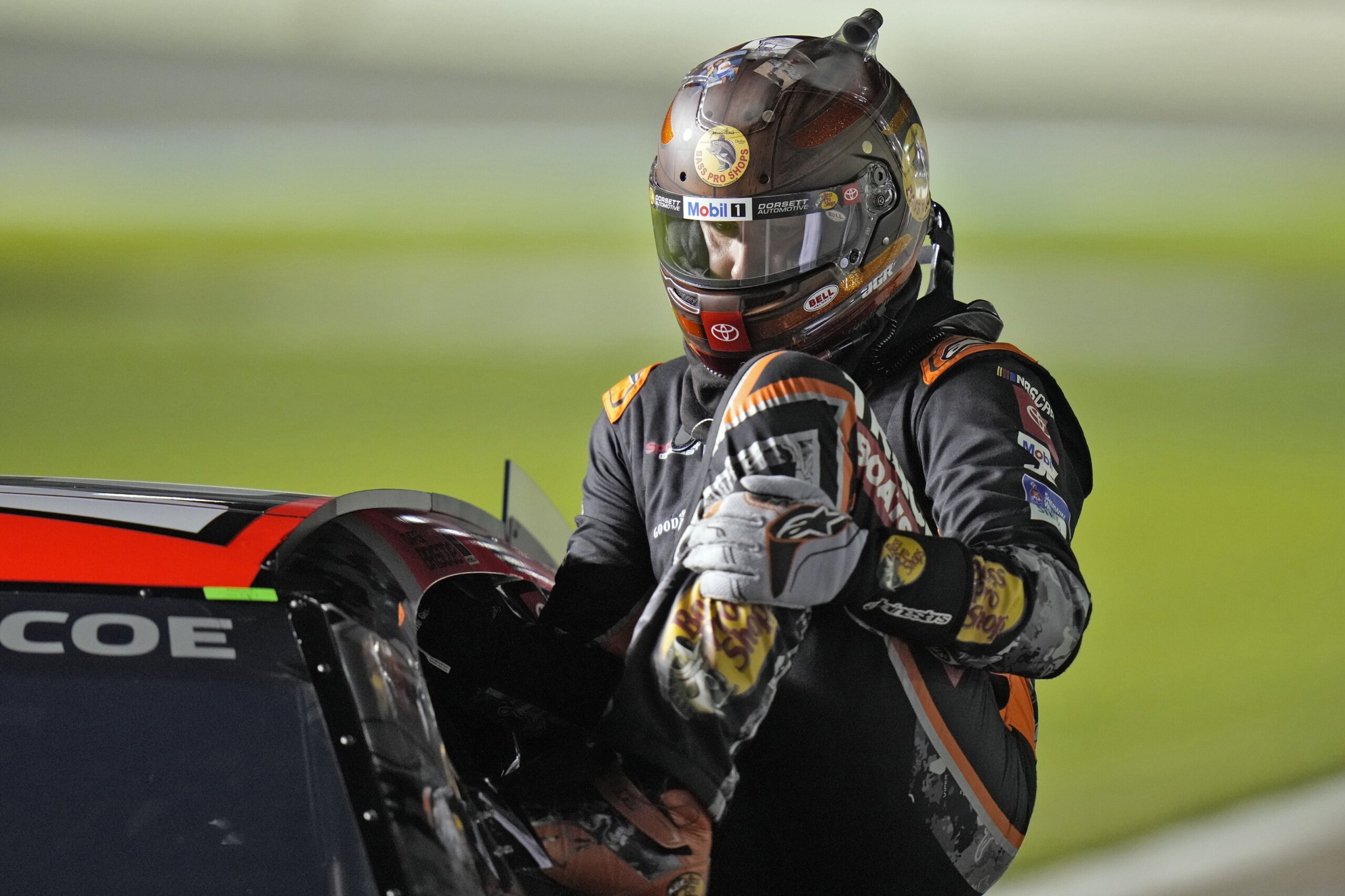 Briscoe gives Toyota its first Daytona 500 pole as Johnson and Truex ...