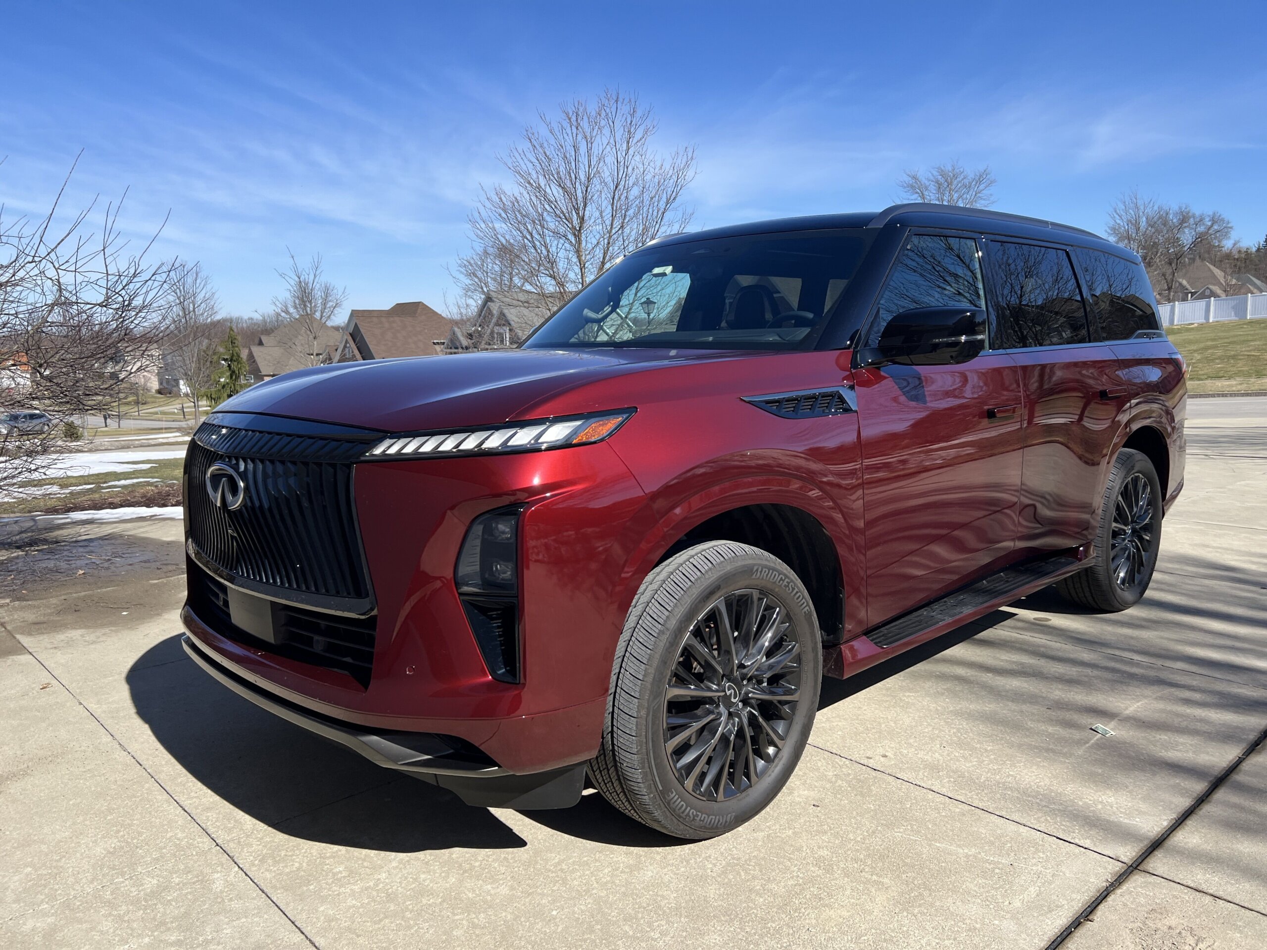 A big luxury SUV is now ready to compete after a big redo for 2025 ...