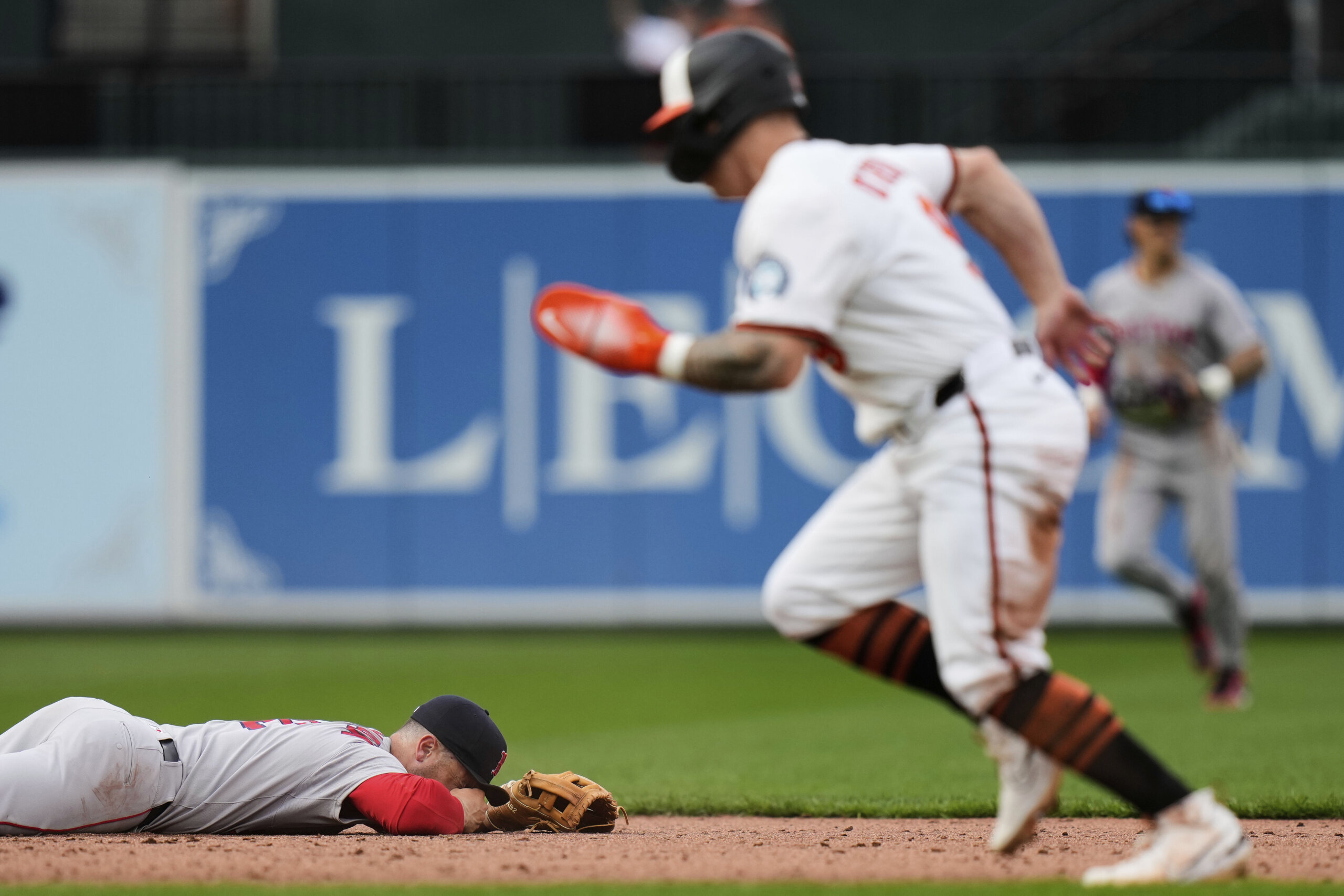 Tyler O’Neill’s 4-hit day earns him a warm welcome in Baltimore’s home ...
