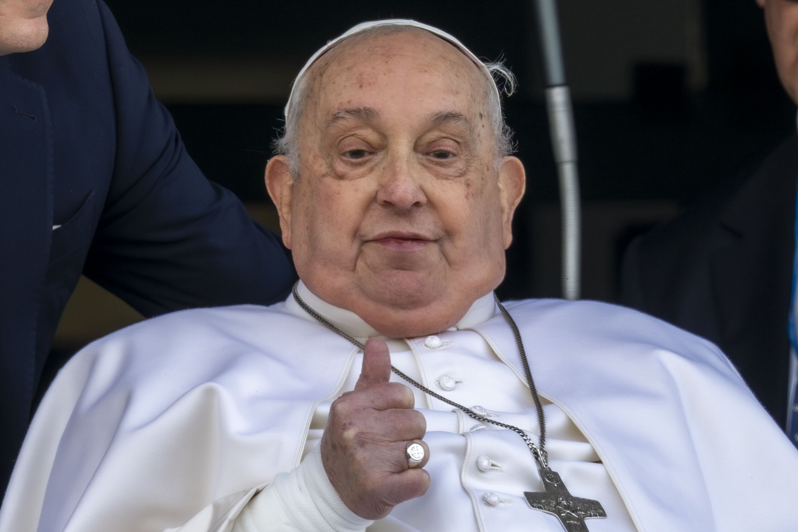 Pope Francis’ doctors considered stopping treatment to ‘let him go ...